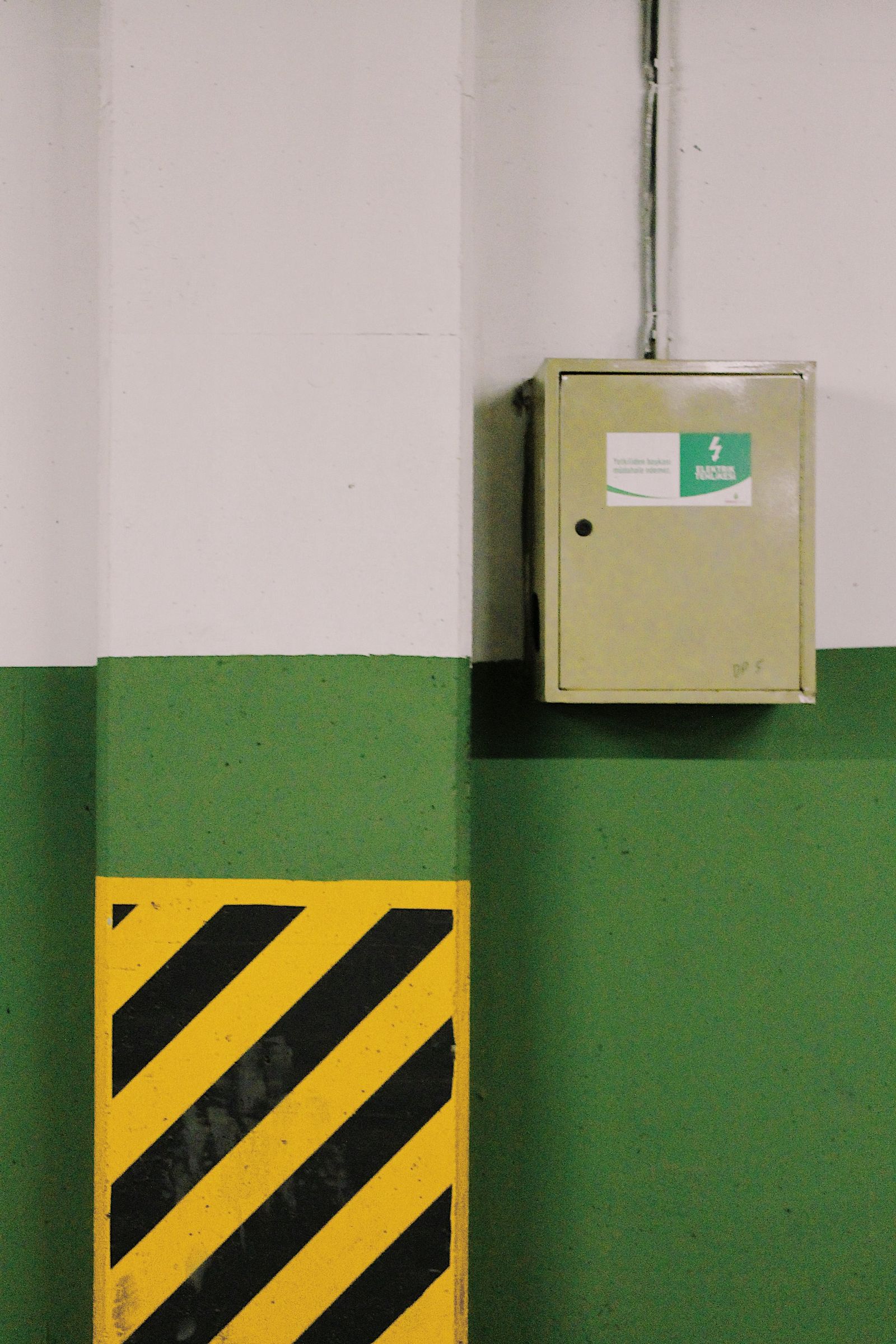 Transformer Photos, Download The BEST Free Transformer Stock Photos ...