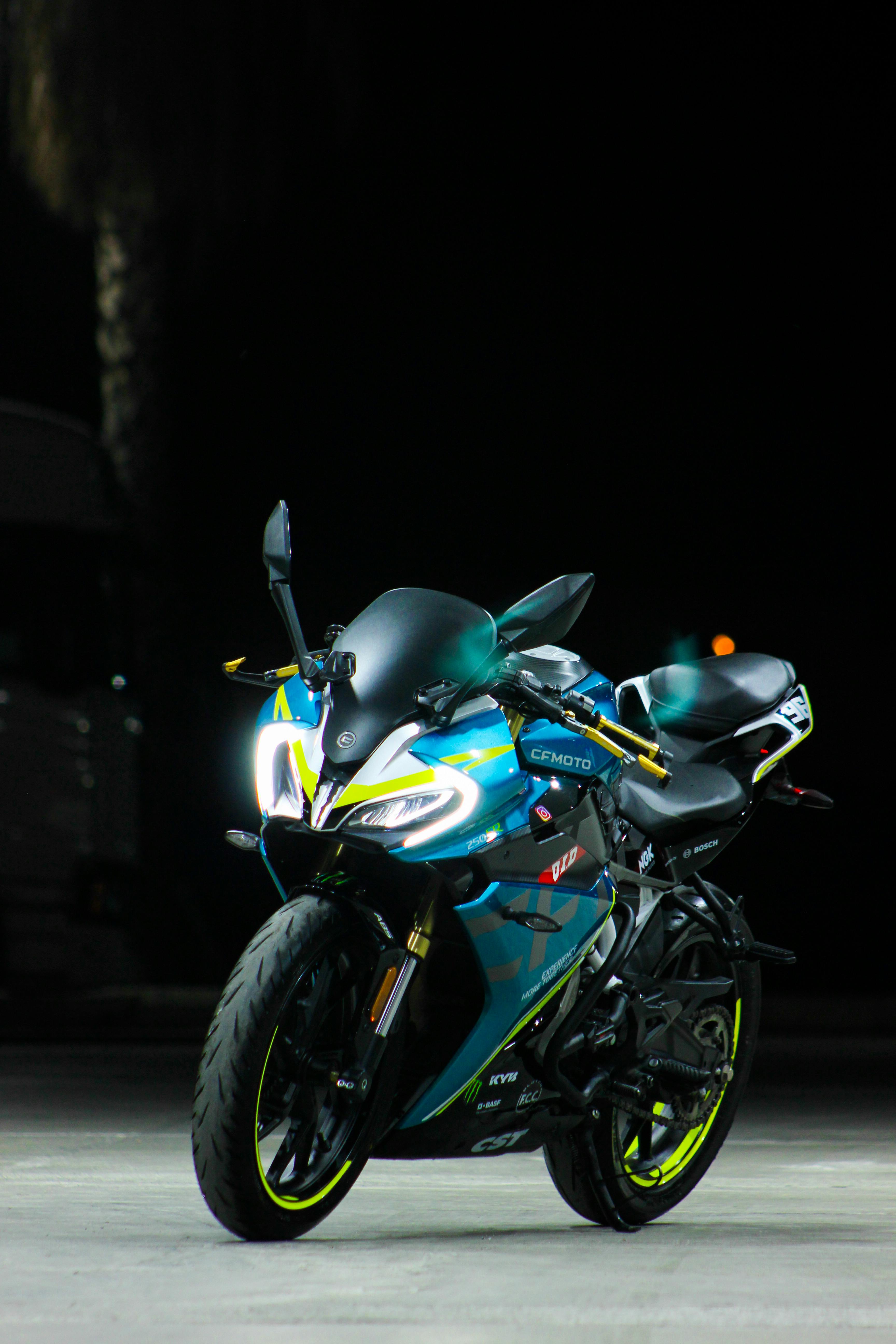 Rider's Riding on Gray and Black Sports Bike · Free Stock Photo