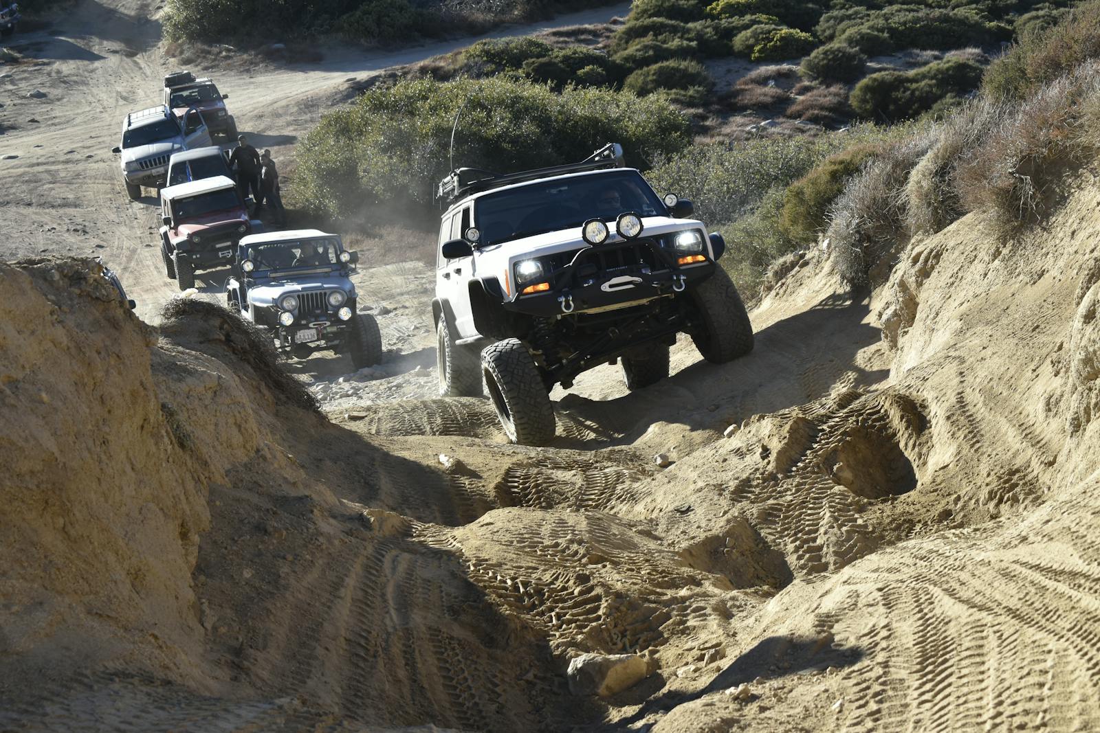 Jeeps Photos, Download The BEST Free Jeeps Stock Photos & HD Images