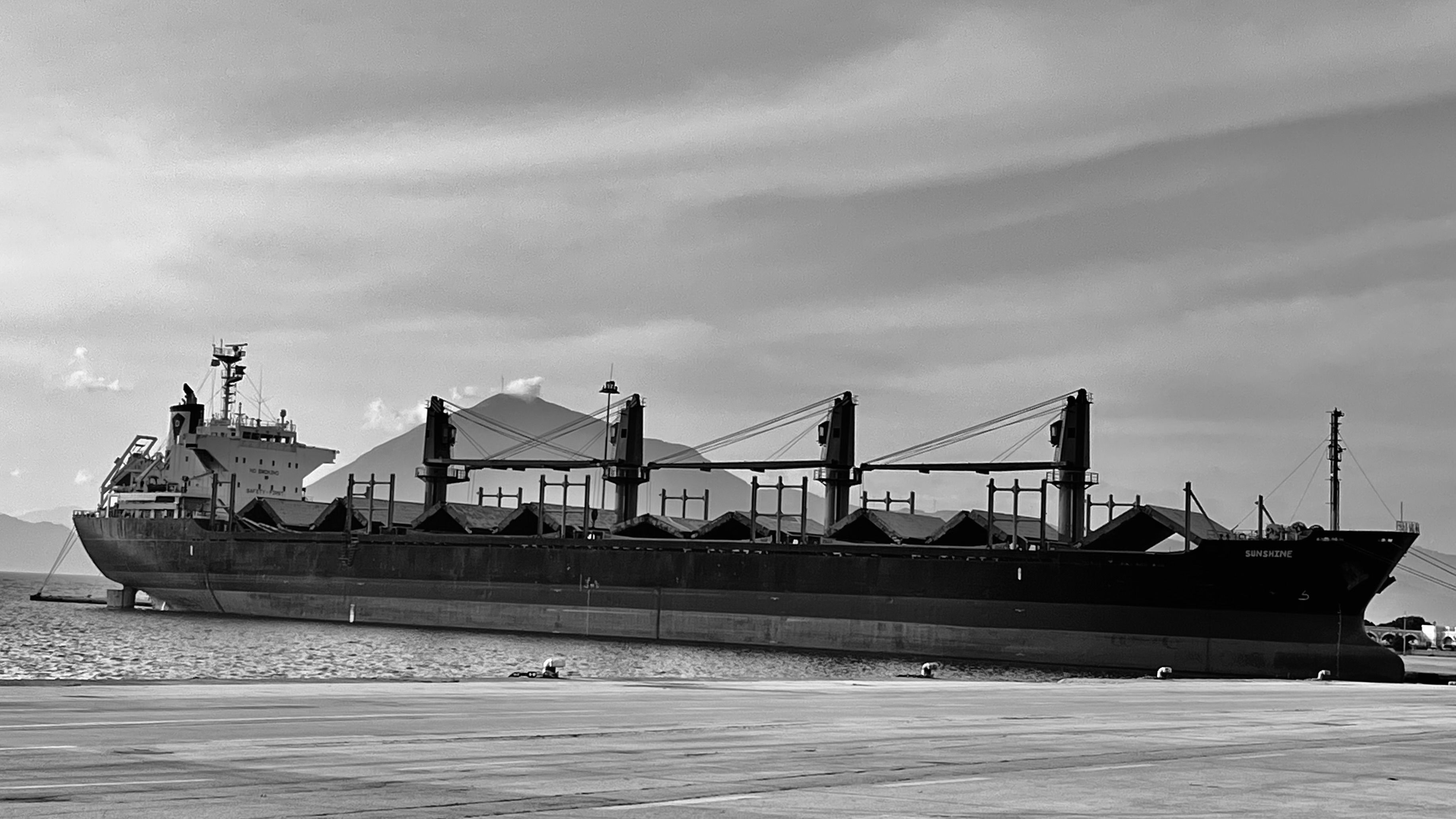 black and white photo 17 Photos & Videos Collected by Konstantinos Linardos