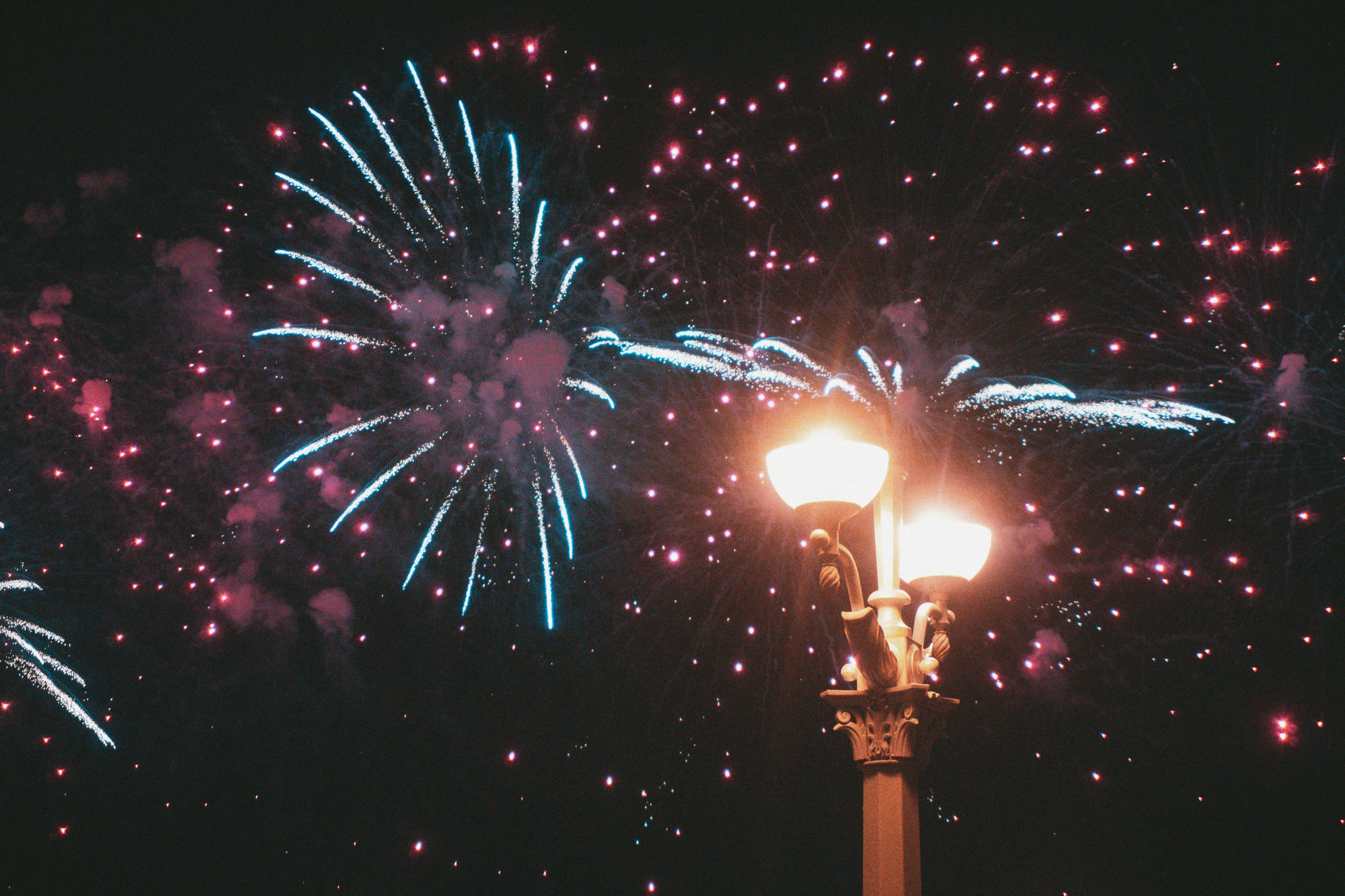 Lights In Sky Photos, Download The BEST Free Lights In Sky Stock Photos ...