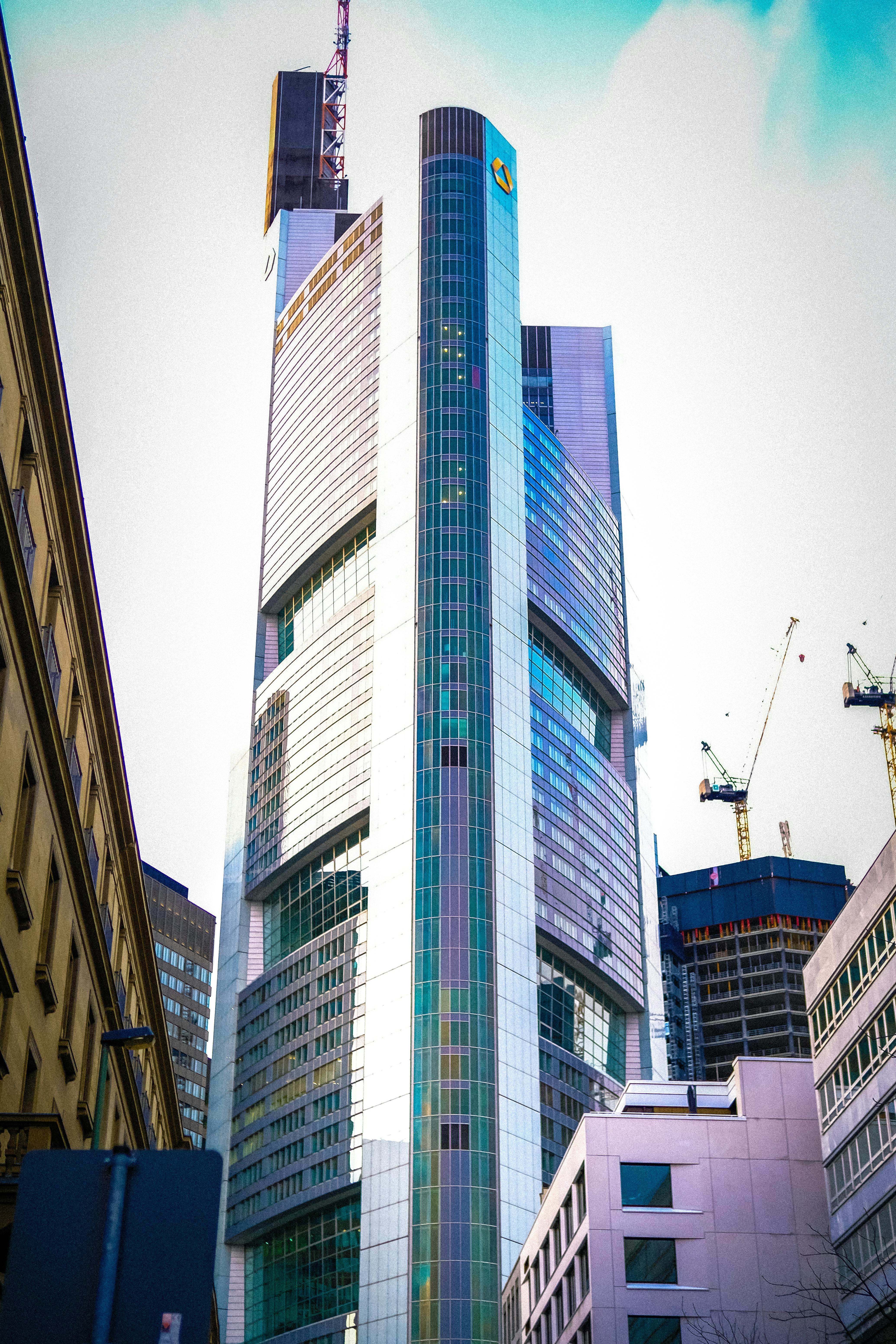 Commerzbank Tower in Frankfurt · Free Stock Photo