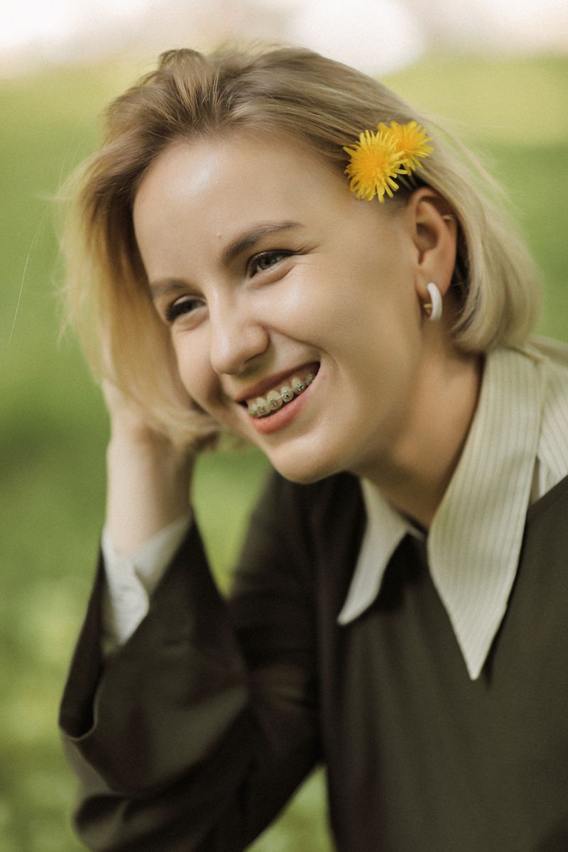 Woman With Braces Photos, Download The BEST Free Woman With Braces ...