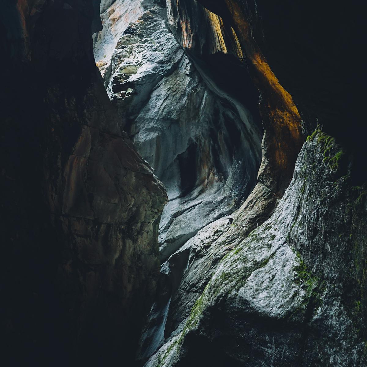 4,000+ Best Cave Photos · 100% Free Download · Pexels Stock Photos