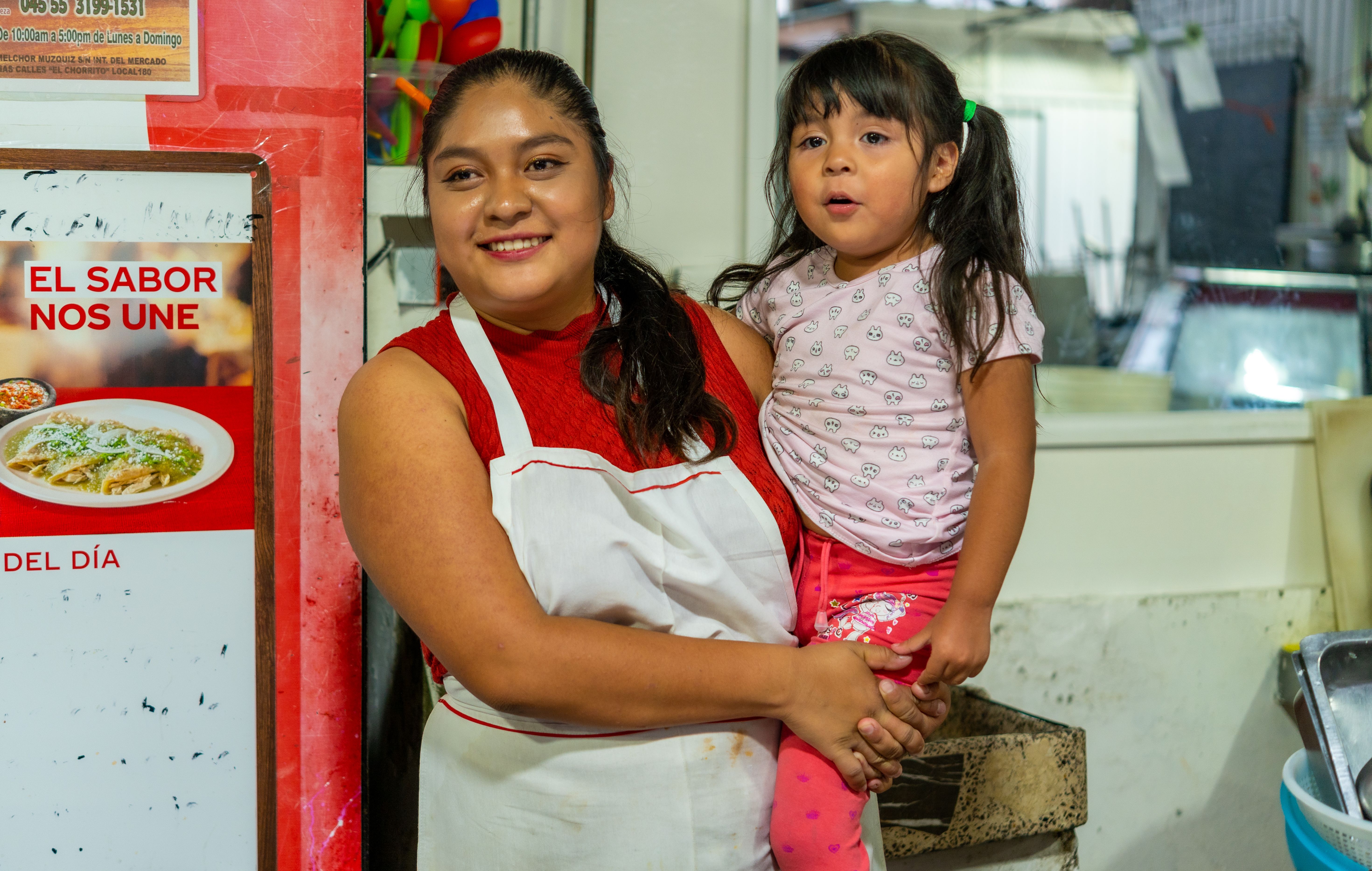 Mamas Latinas Photos, Download The BEST Free Mamas Latinas Stock Photos ...