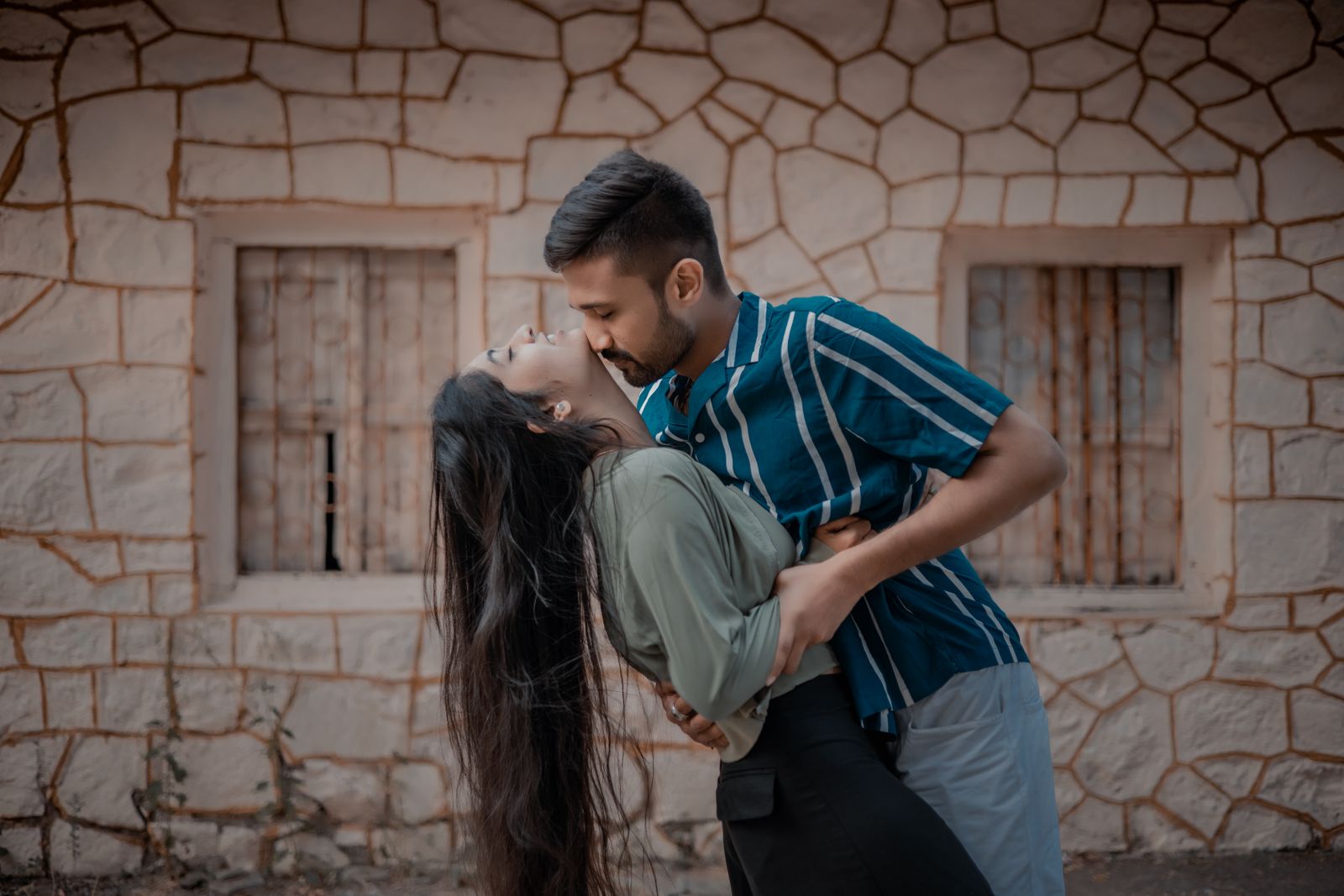 Kissing Neck Photos, Download The BEST Free Kissing Neck Stock Photos ...