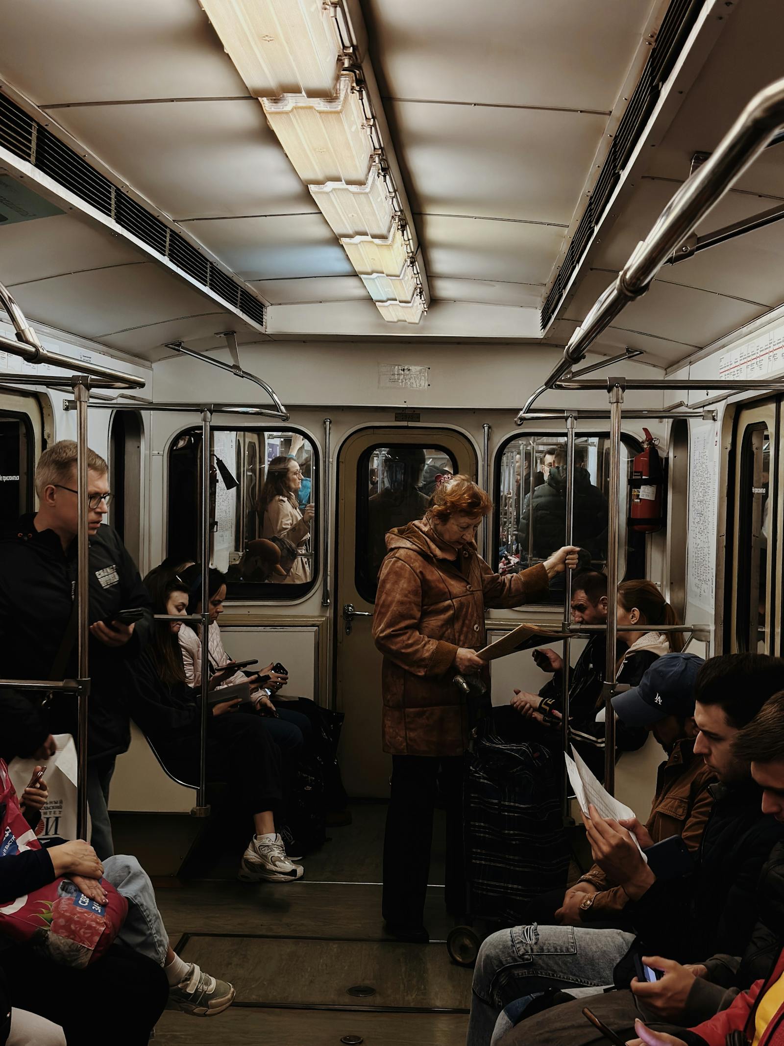 Crowded Subway Photos, Download The BEST Free Crowded Subway Stock ...