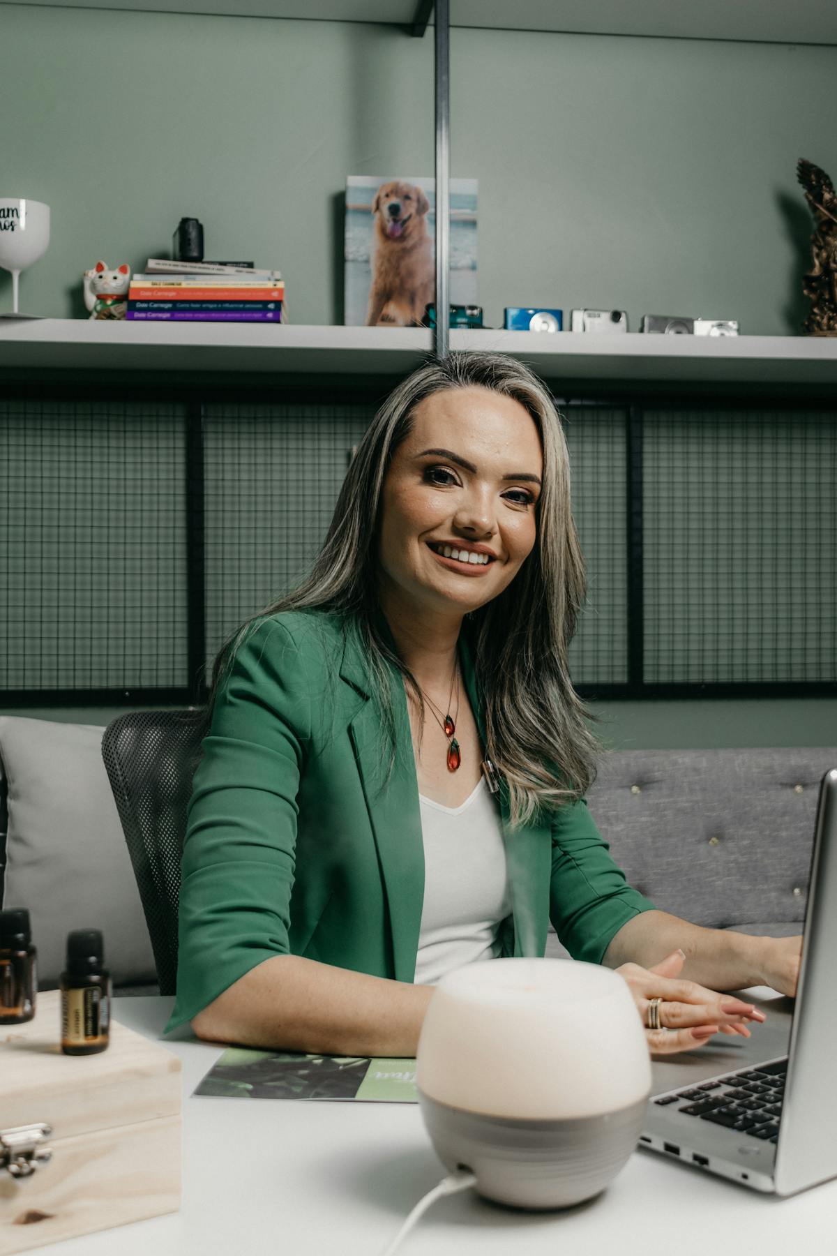 Working Person Photos, Download The BEST Free Working Person Stock ...