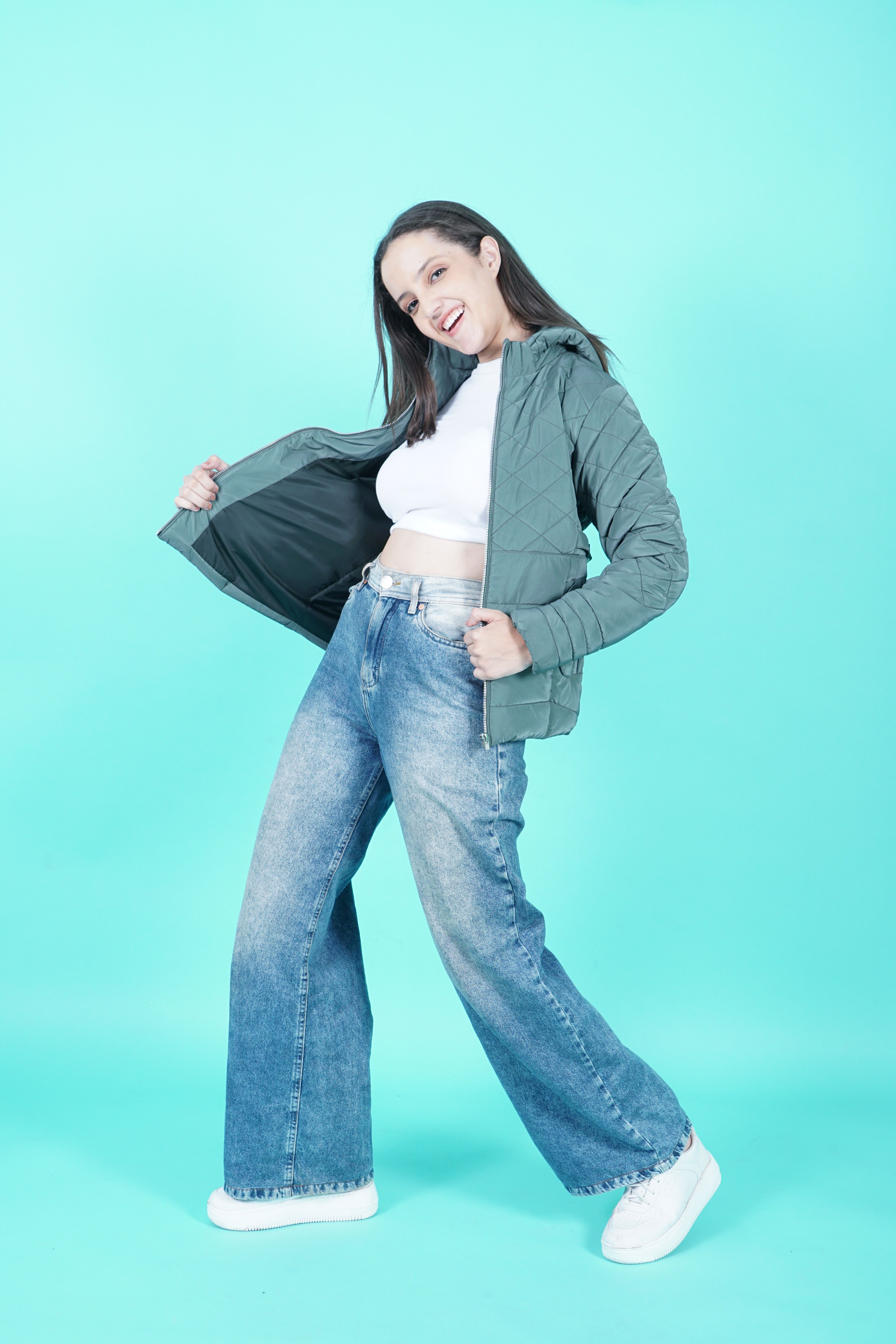 Studio Shot of Model in Jeans · Free Stock Photo