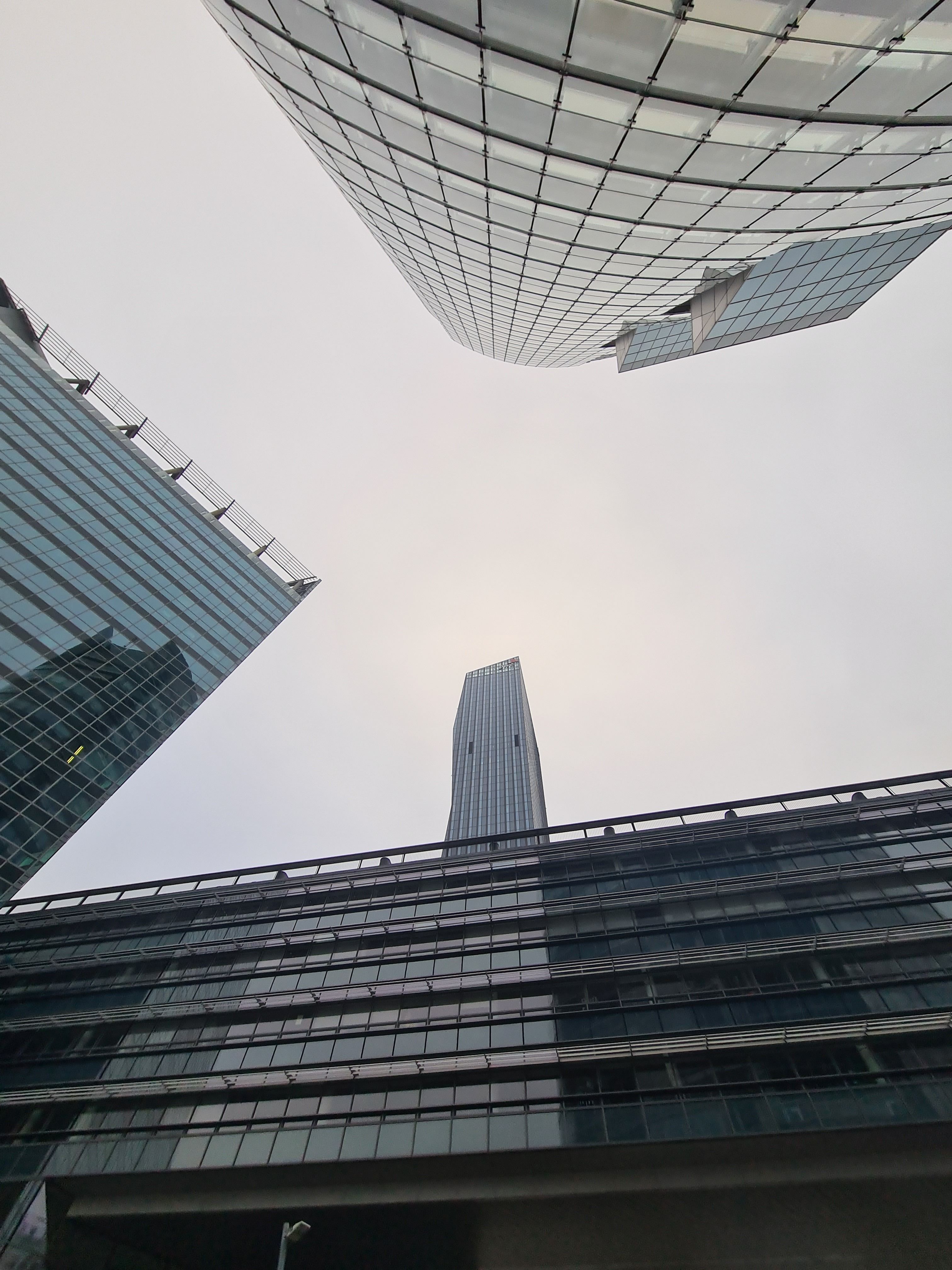 Modern City Skyline · Free Stock Photo