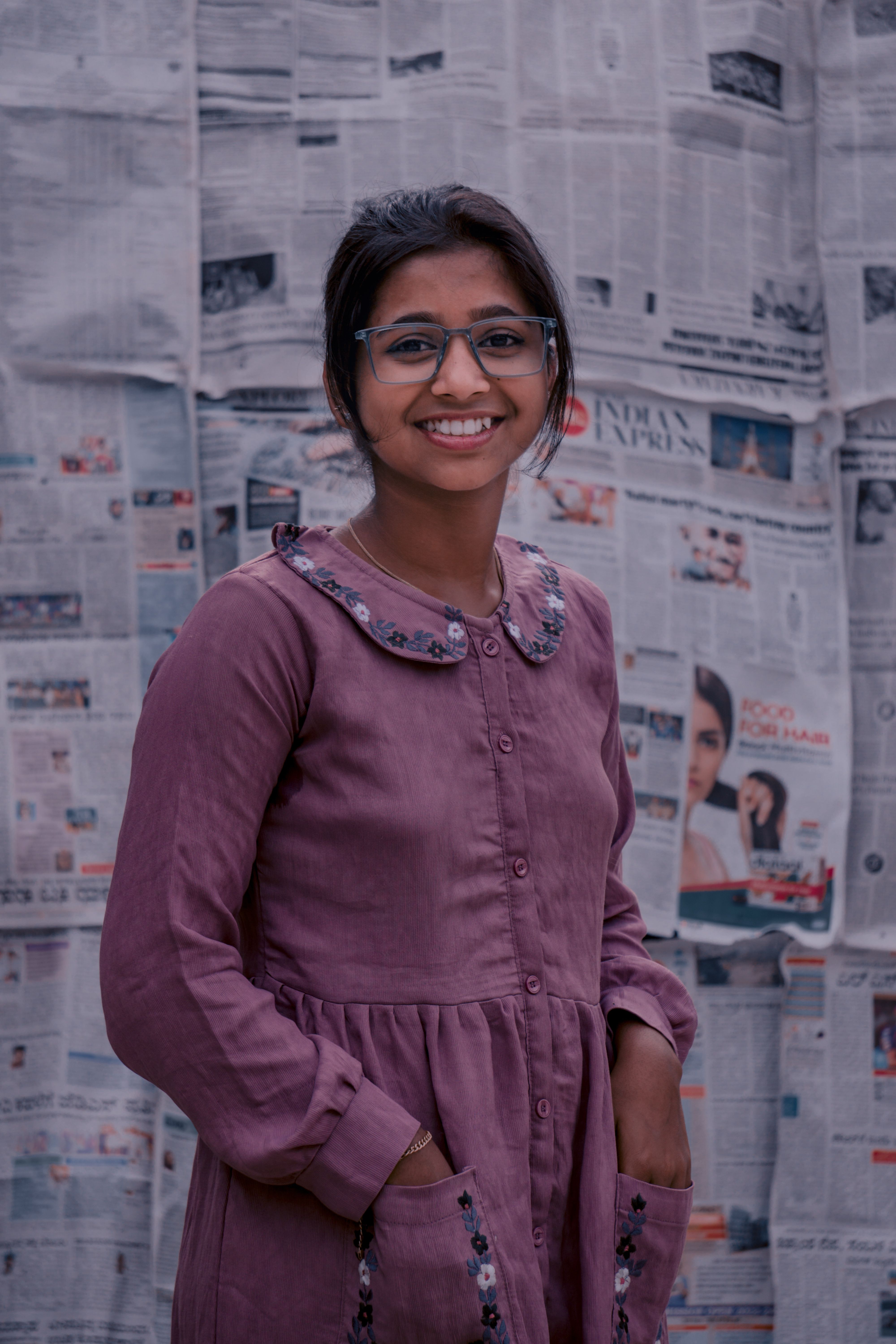 Indian Girl Standing Photos, Download The BEST Free Indian Girl ...