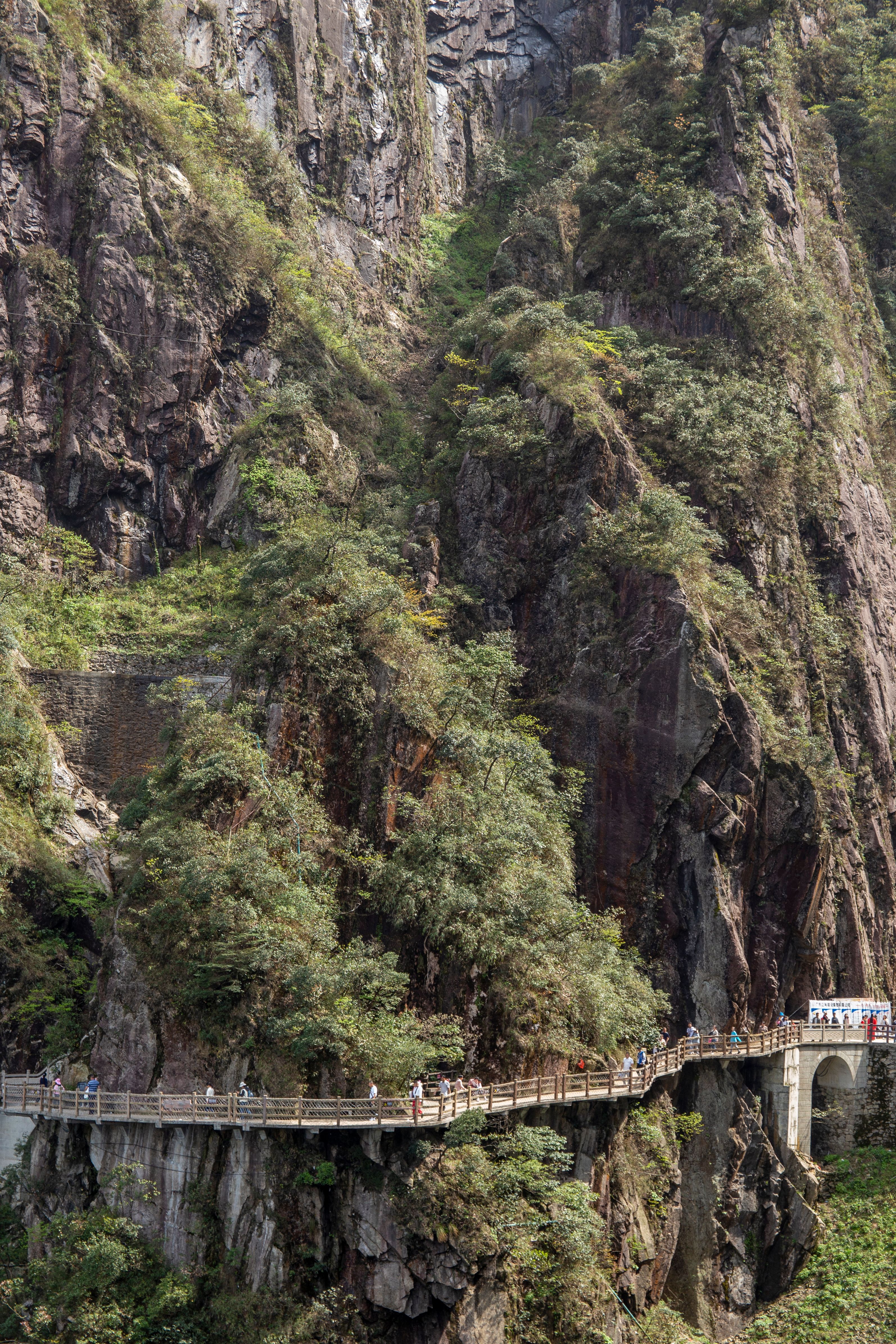 Footbridge on Rocks · Free Stock Photo
