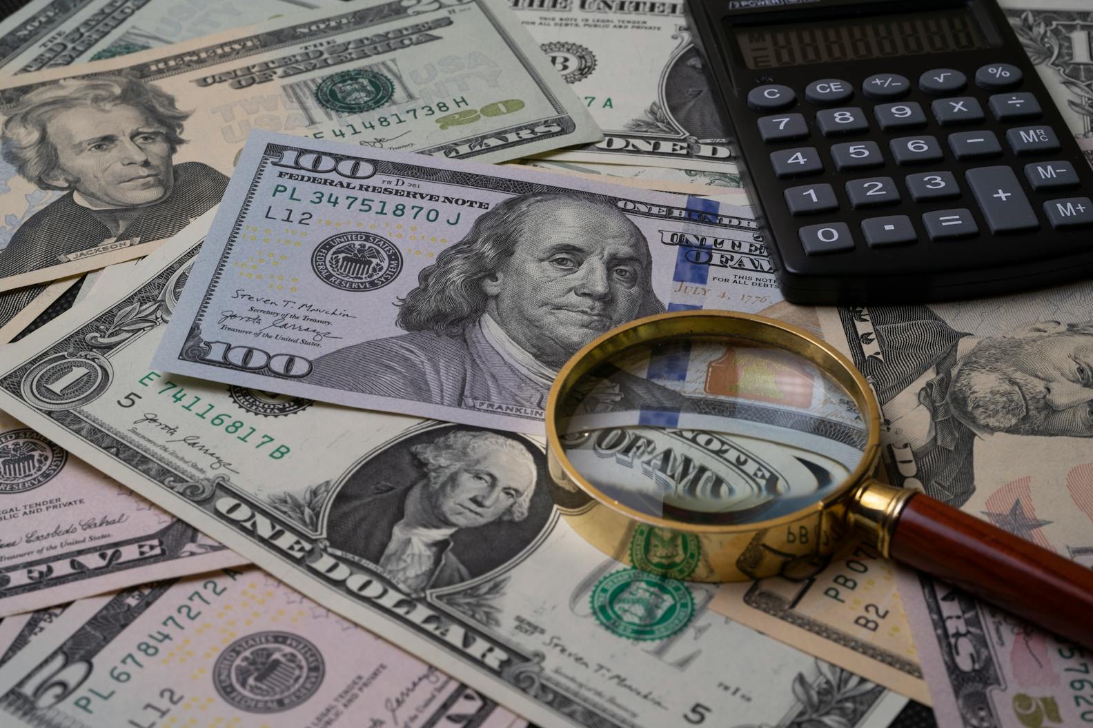 Protecting Your Money: US Currency Security Features Exposed