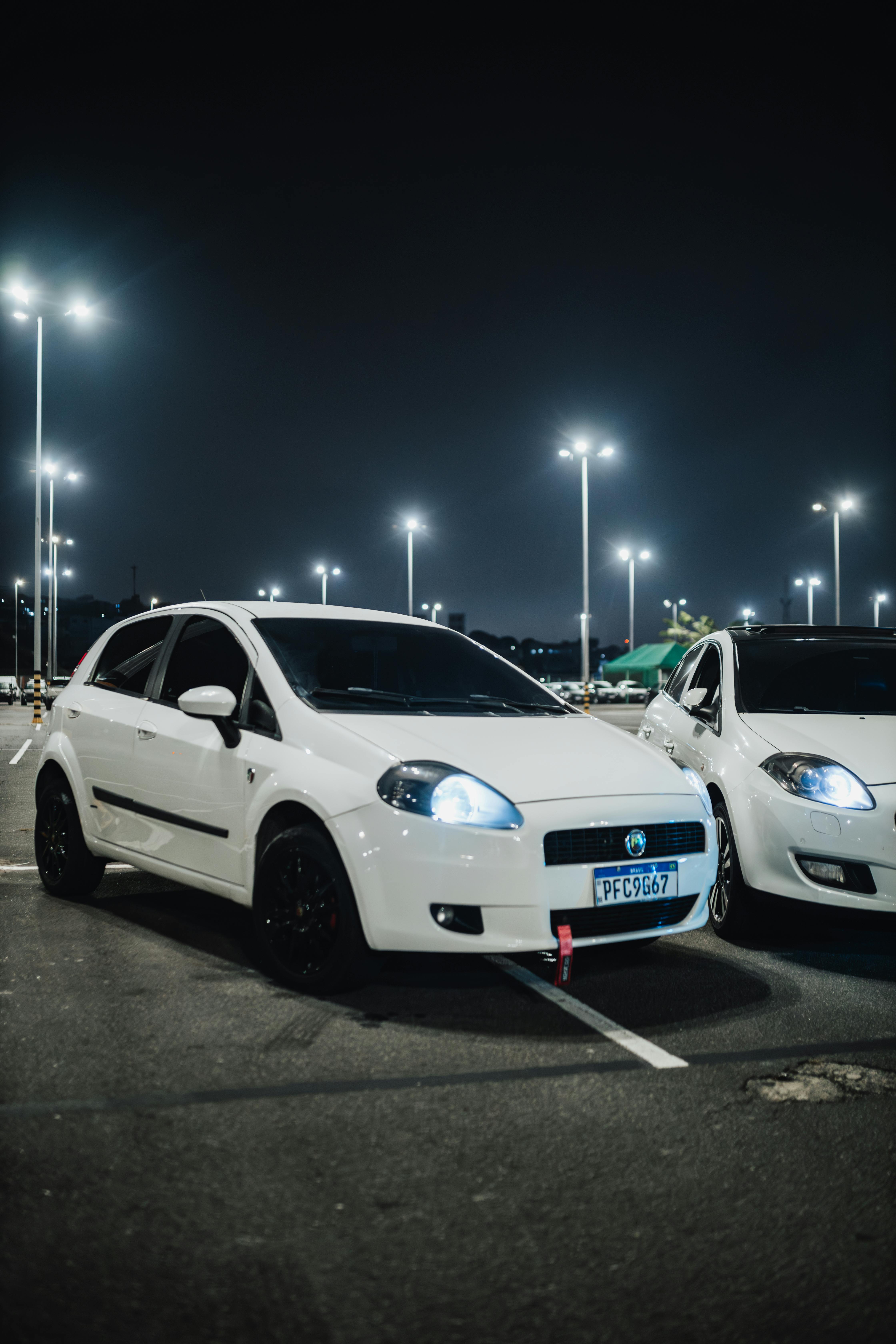 White Cars Photos, Download The BEST Free White Cars Stock Photos & HD ...