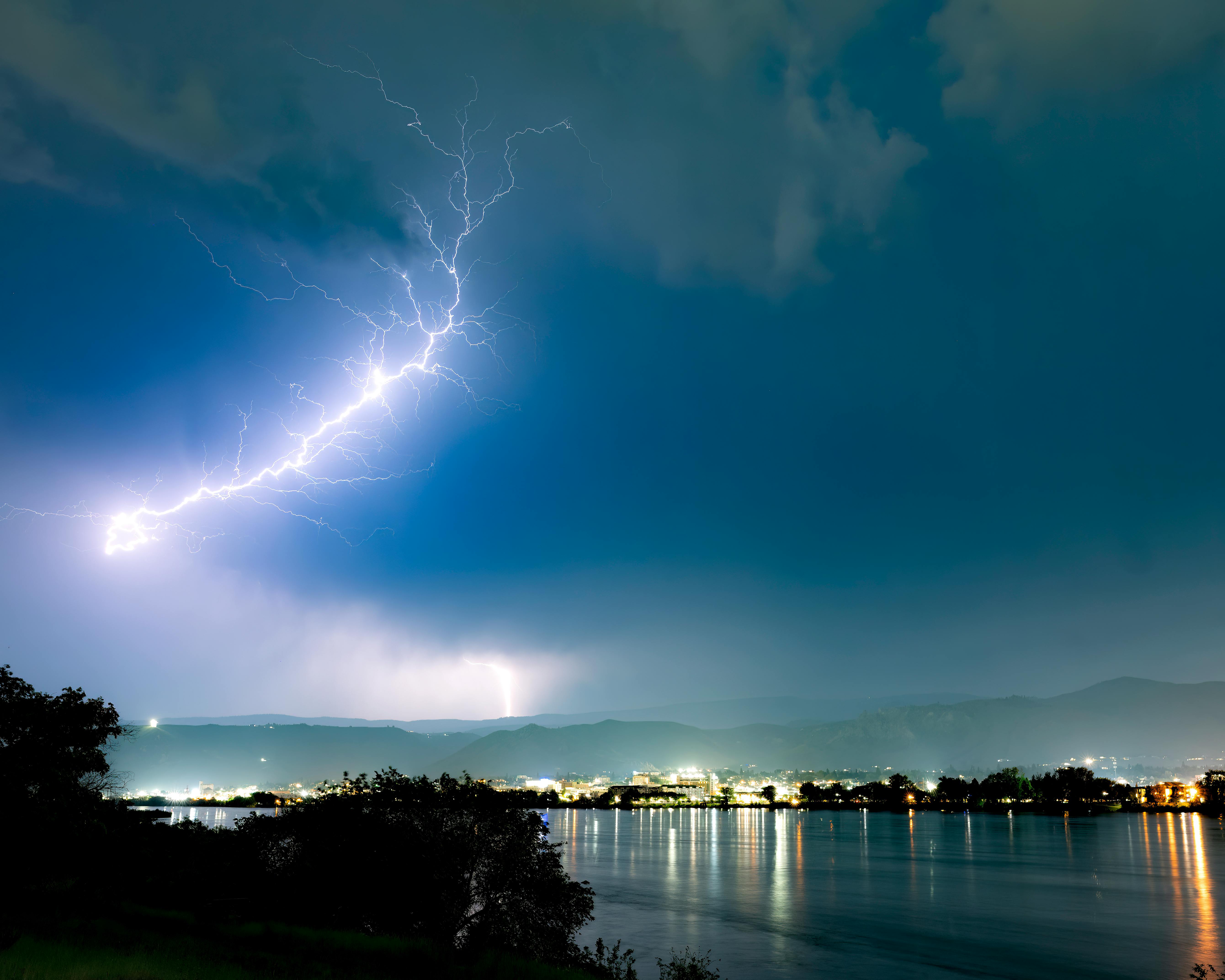 Lighting over the City during a Thunderstorm · Free Stock Photo