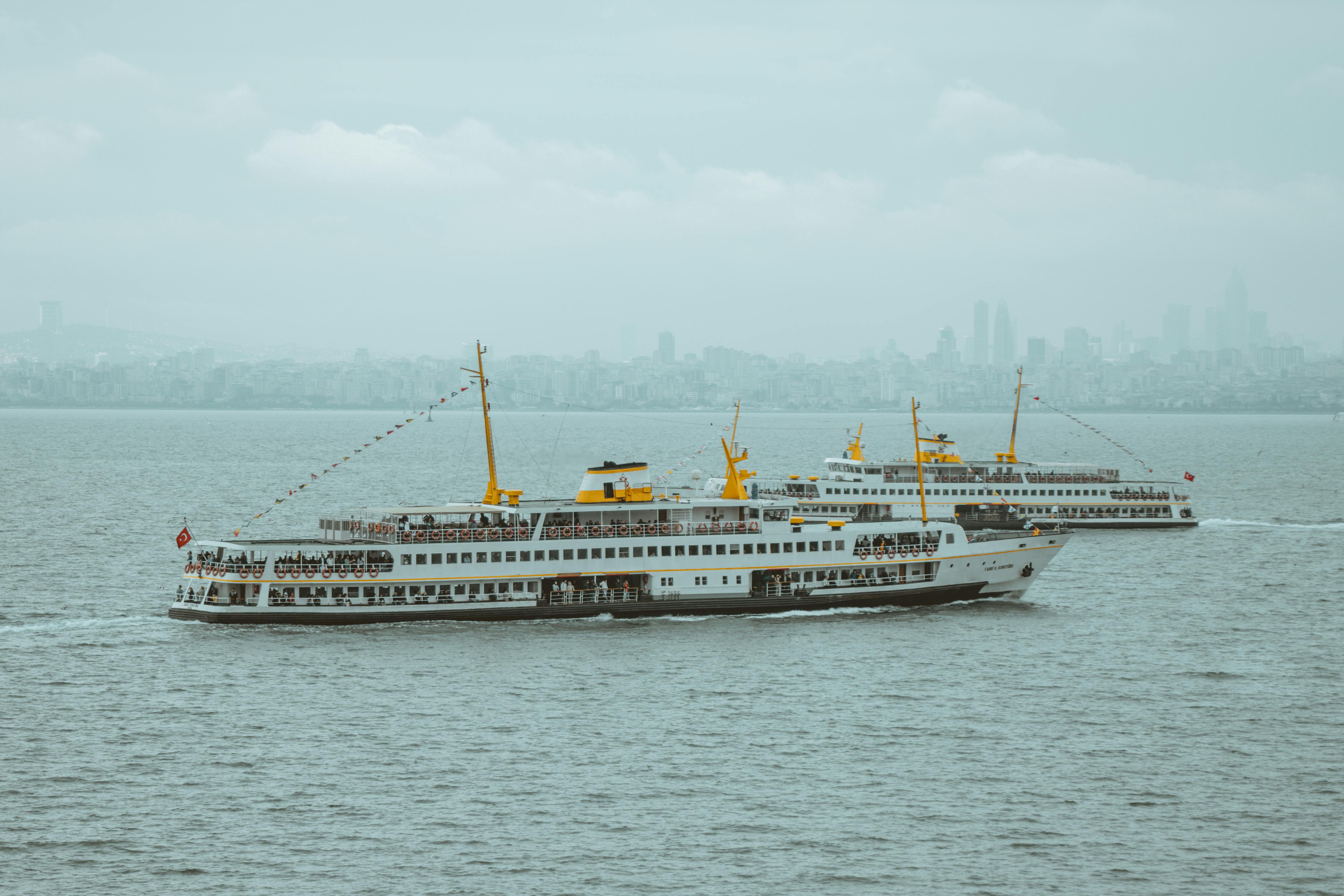 Cruise Ship Aesthetic Desktop Wallpaper Photos, Download The BEST Free ...