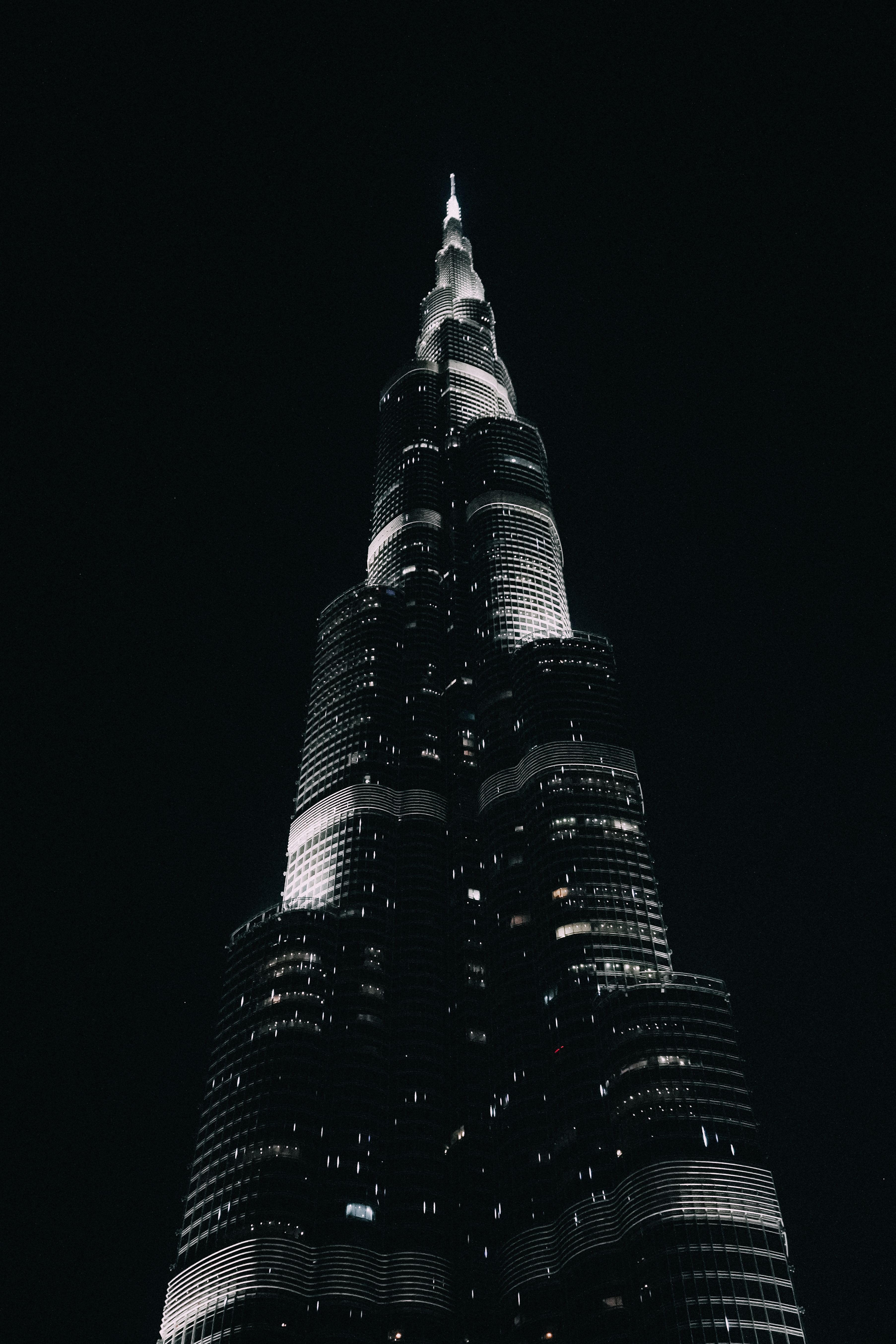 Burj Khalifa in Black and White · Free Stock Photo