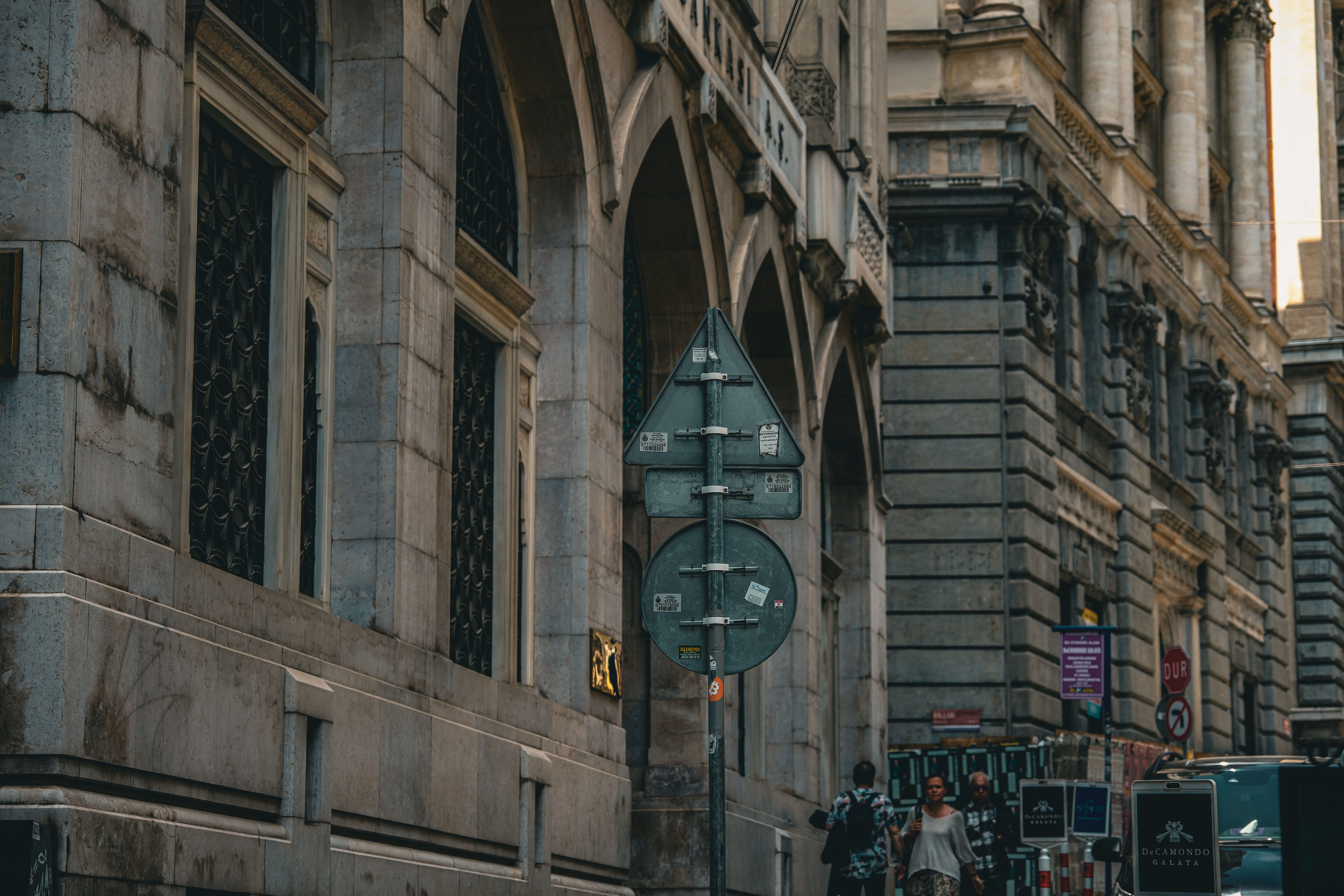 Road Signs on Pole on Street in Istanbul, Turkey · Free Stock Photo