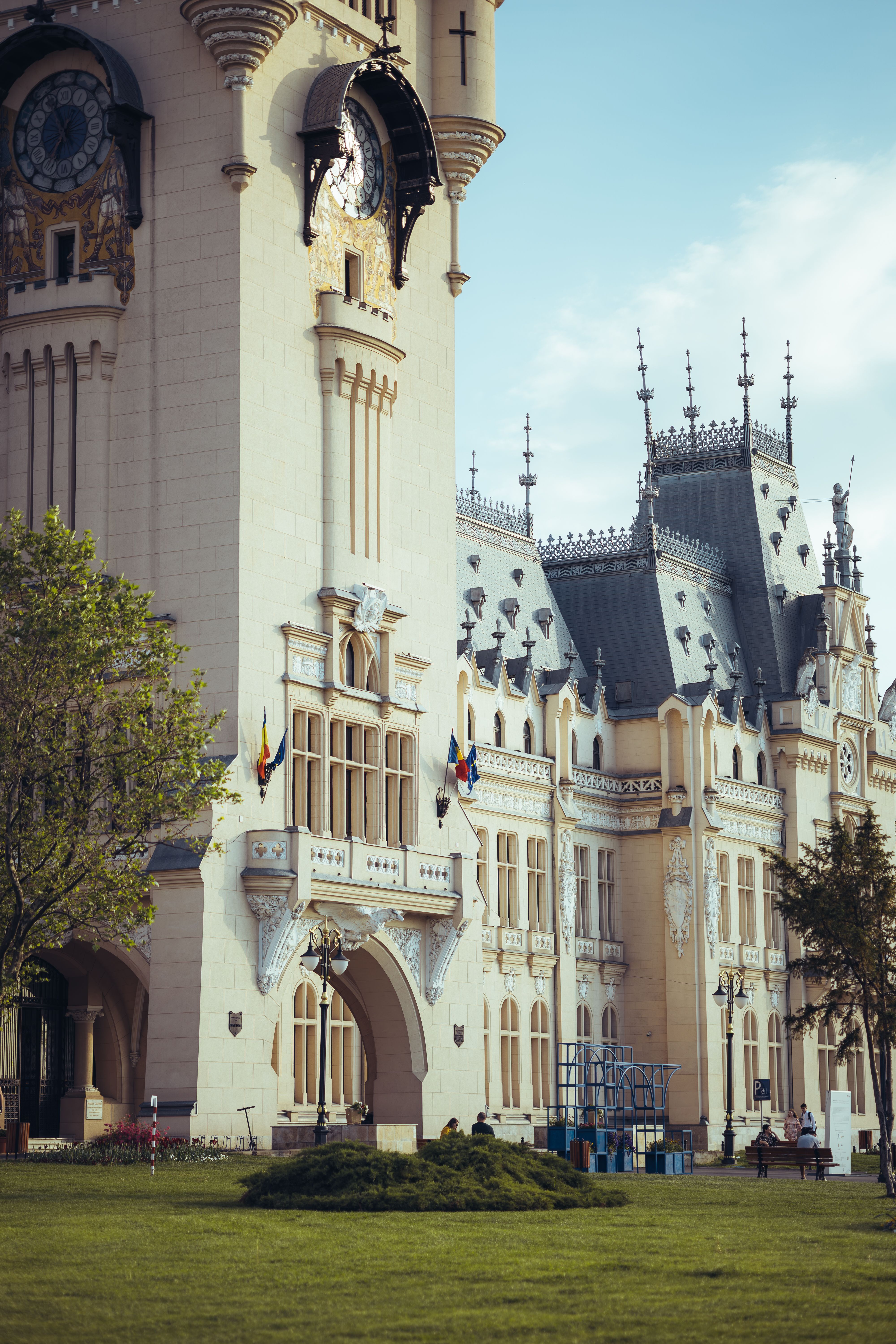 The Palace of Culture in Iasi, Romania, an extremely beautiful ...