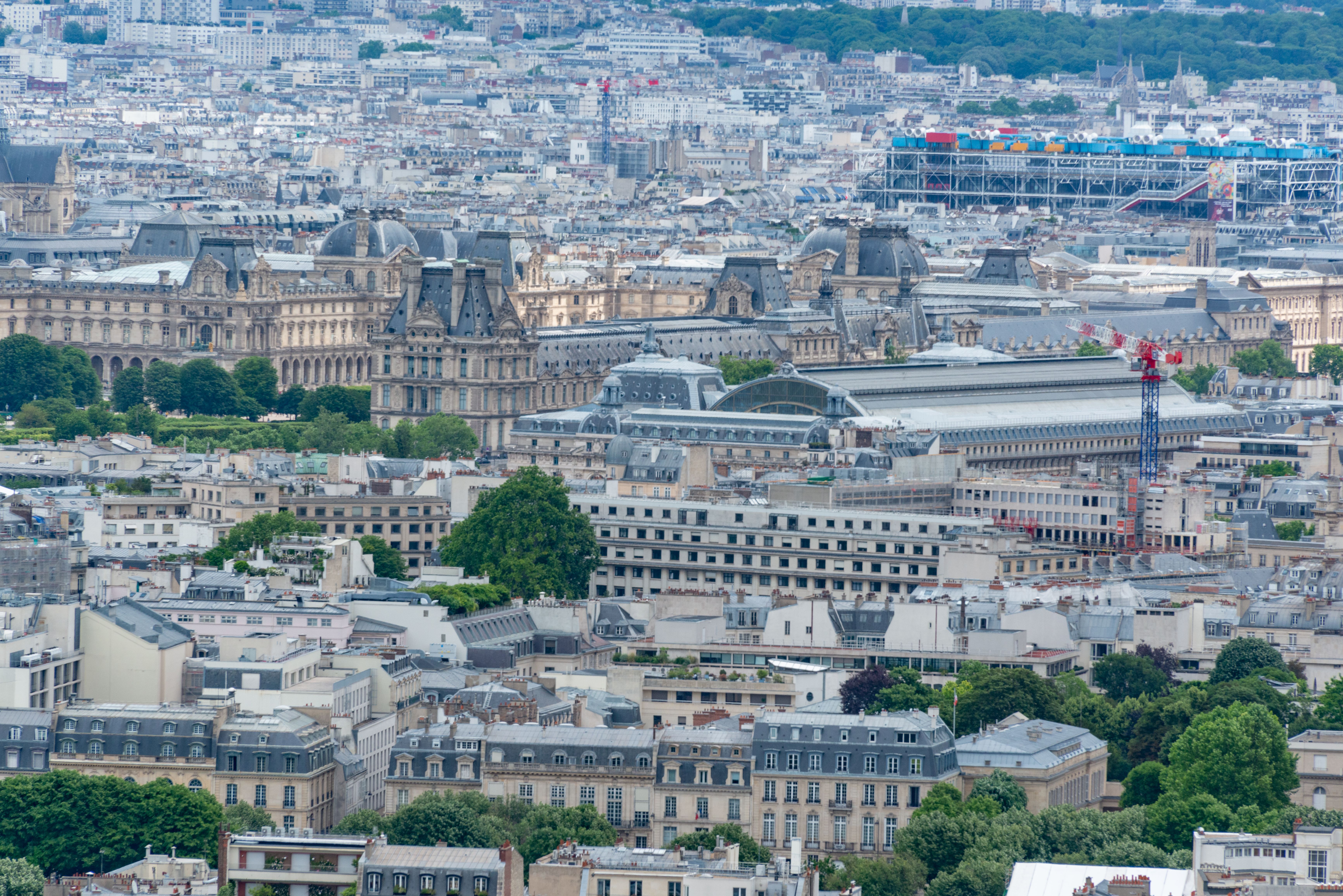 Cityscape of Paris with Louvre in the middle · Free Stock Photo