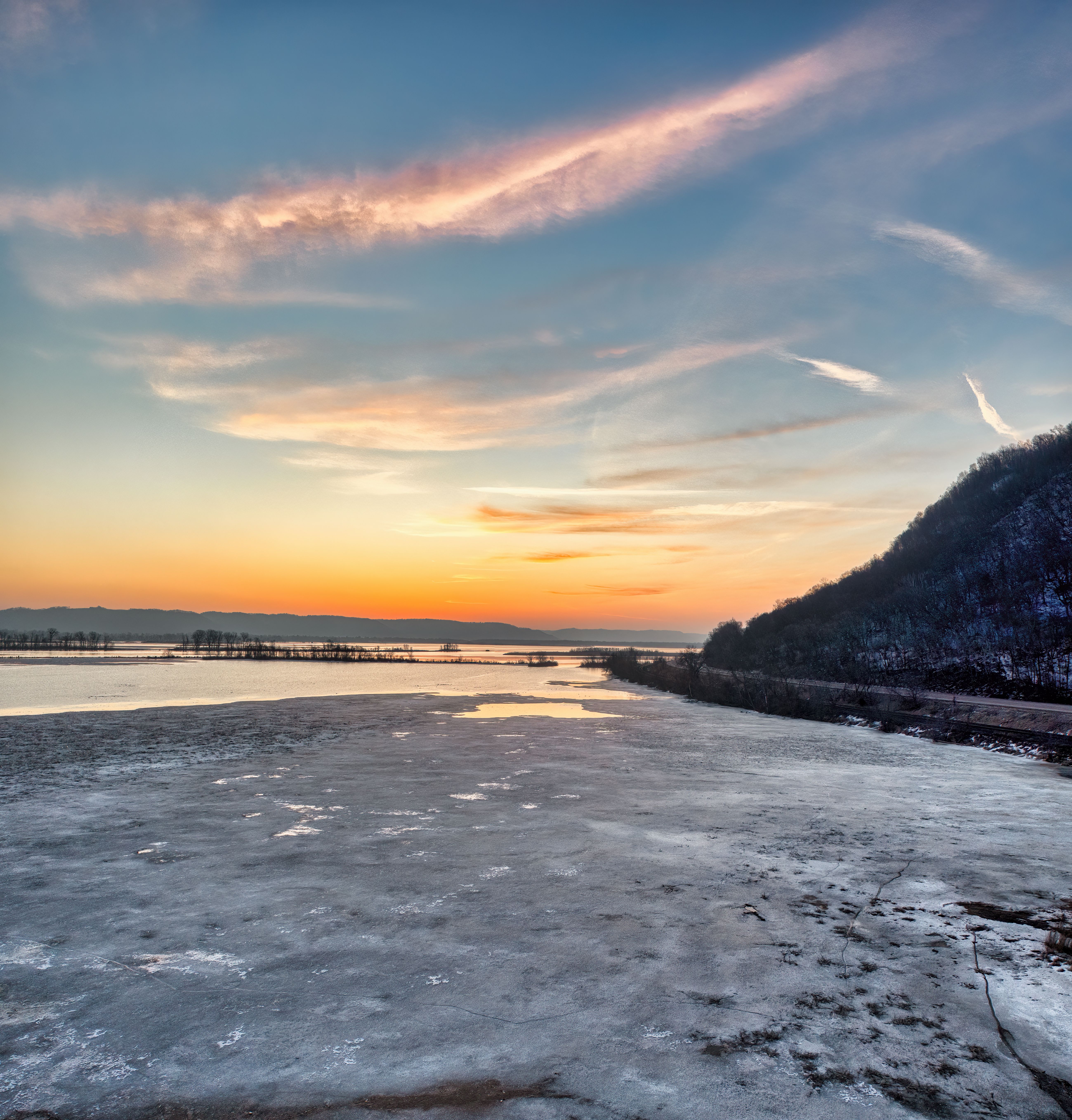 View of a Frozen Body of Water at Sunset · Free Stock Photo