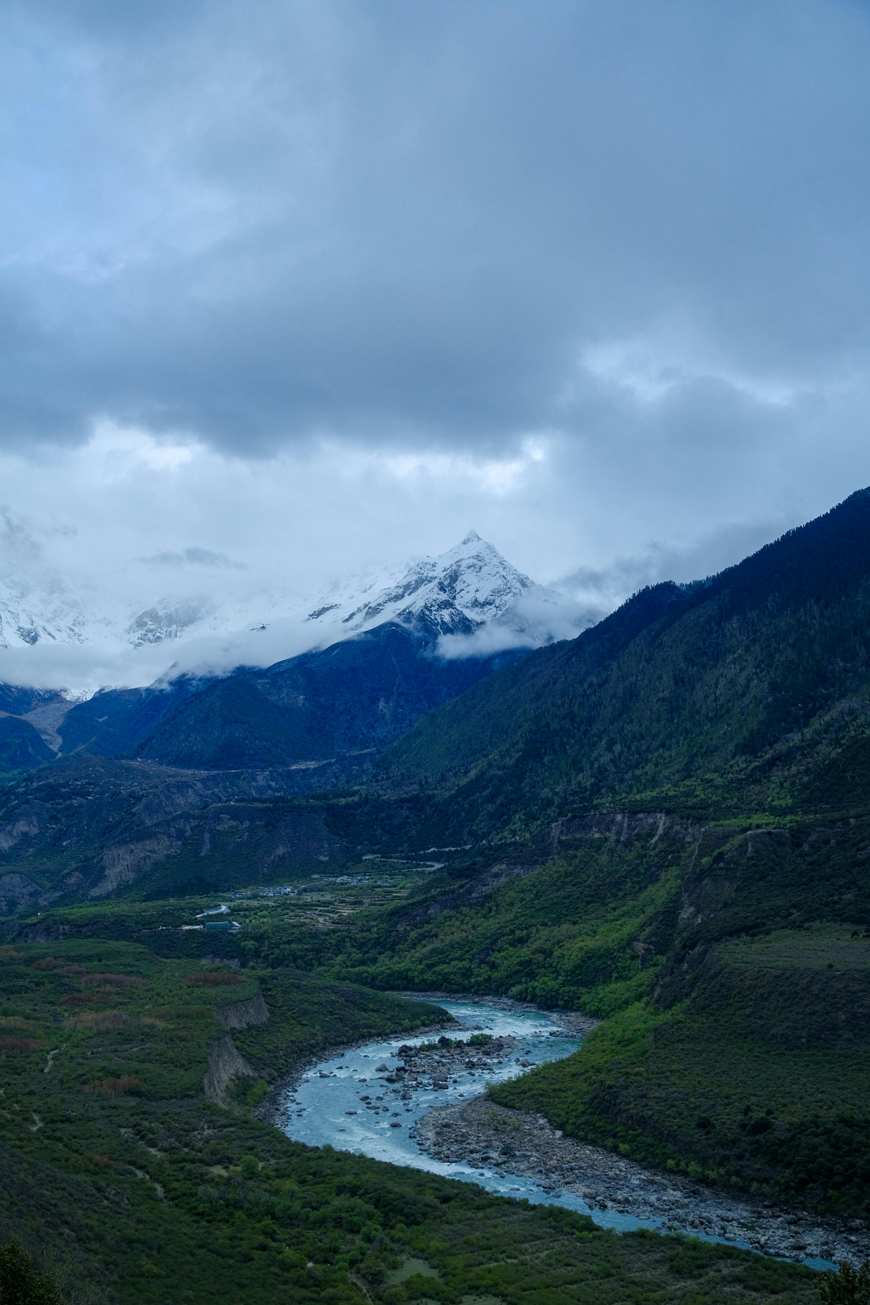 Overcast over River in Mountains · Free Stock Photo