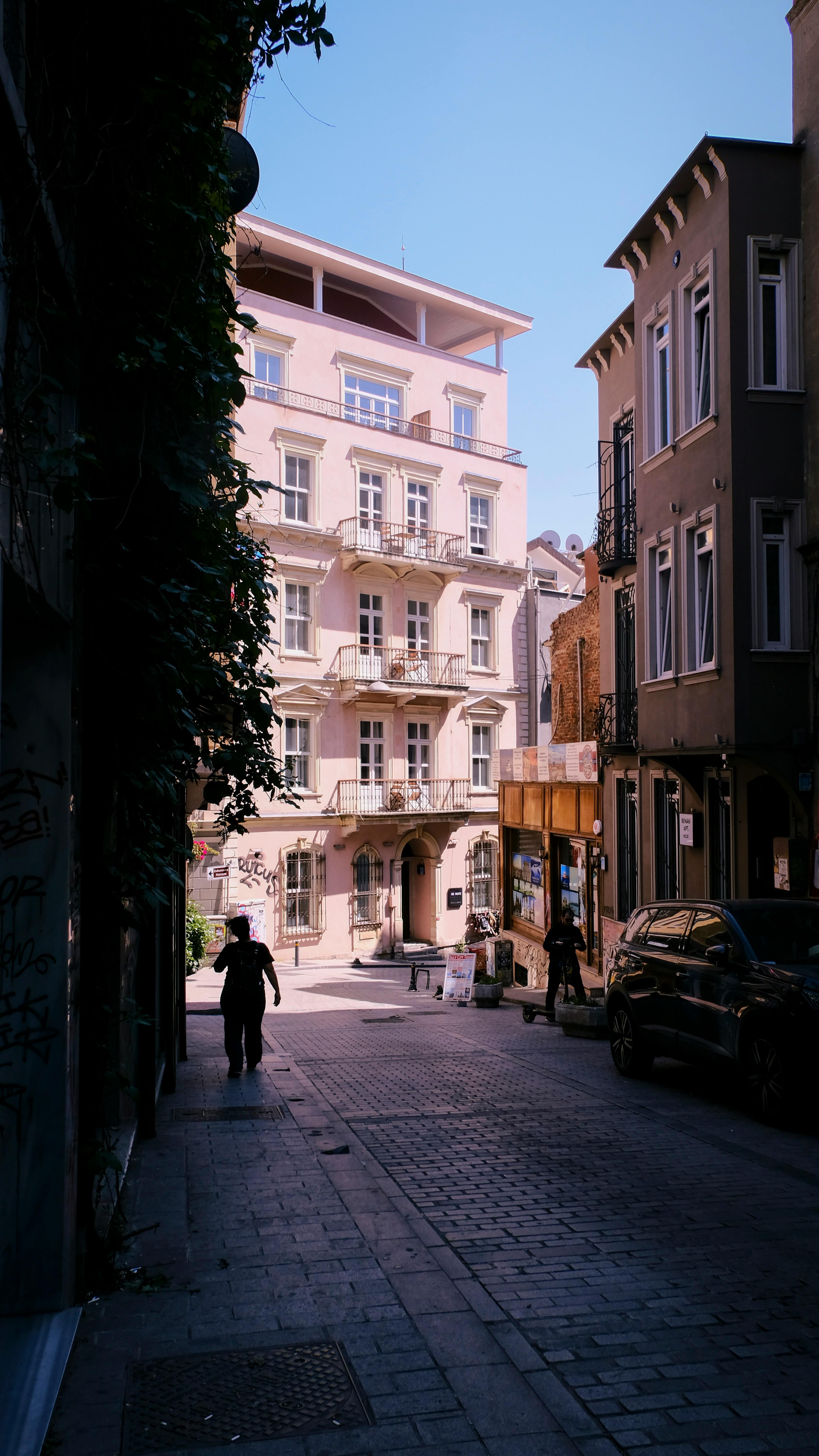 Street Between Buildings · Free Stock Photo