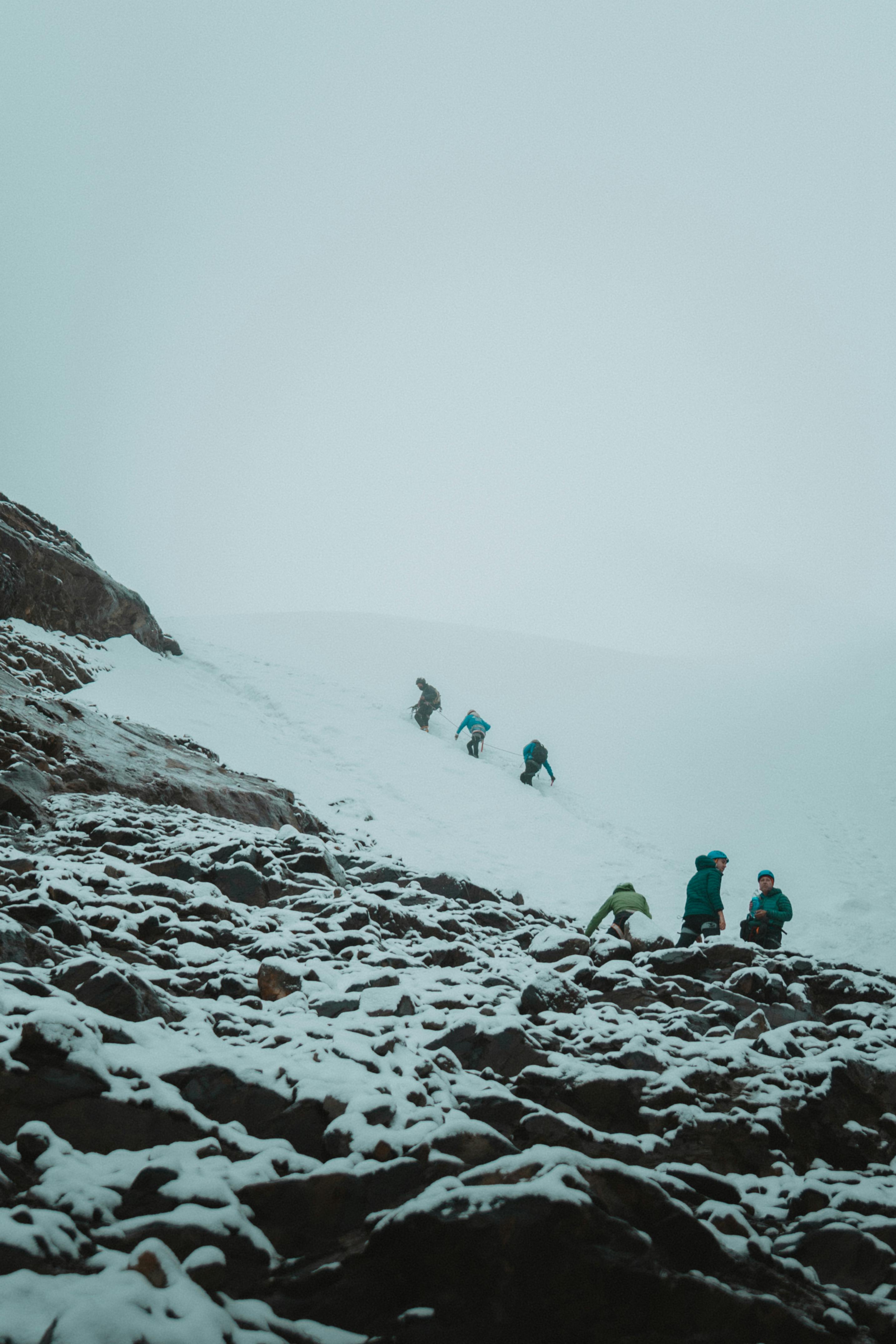 People Living In Snow Photos, Download The BEST Free People Living In ...