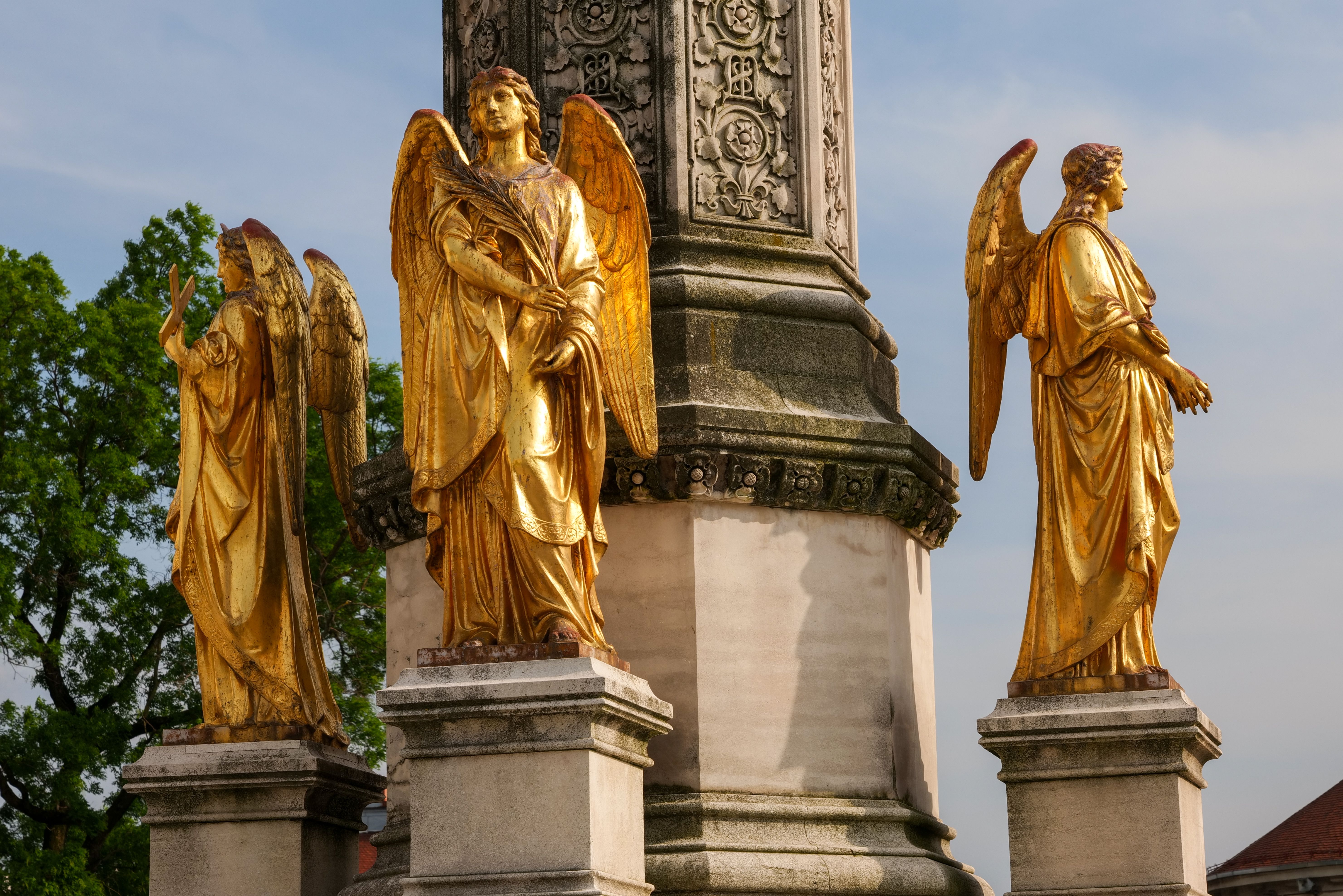 Close-up of Golden Statues of Angels · Free Stock Photo