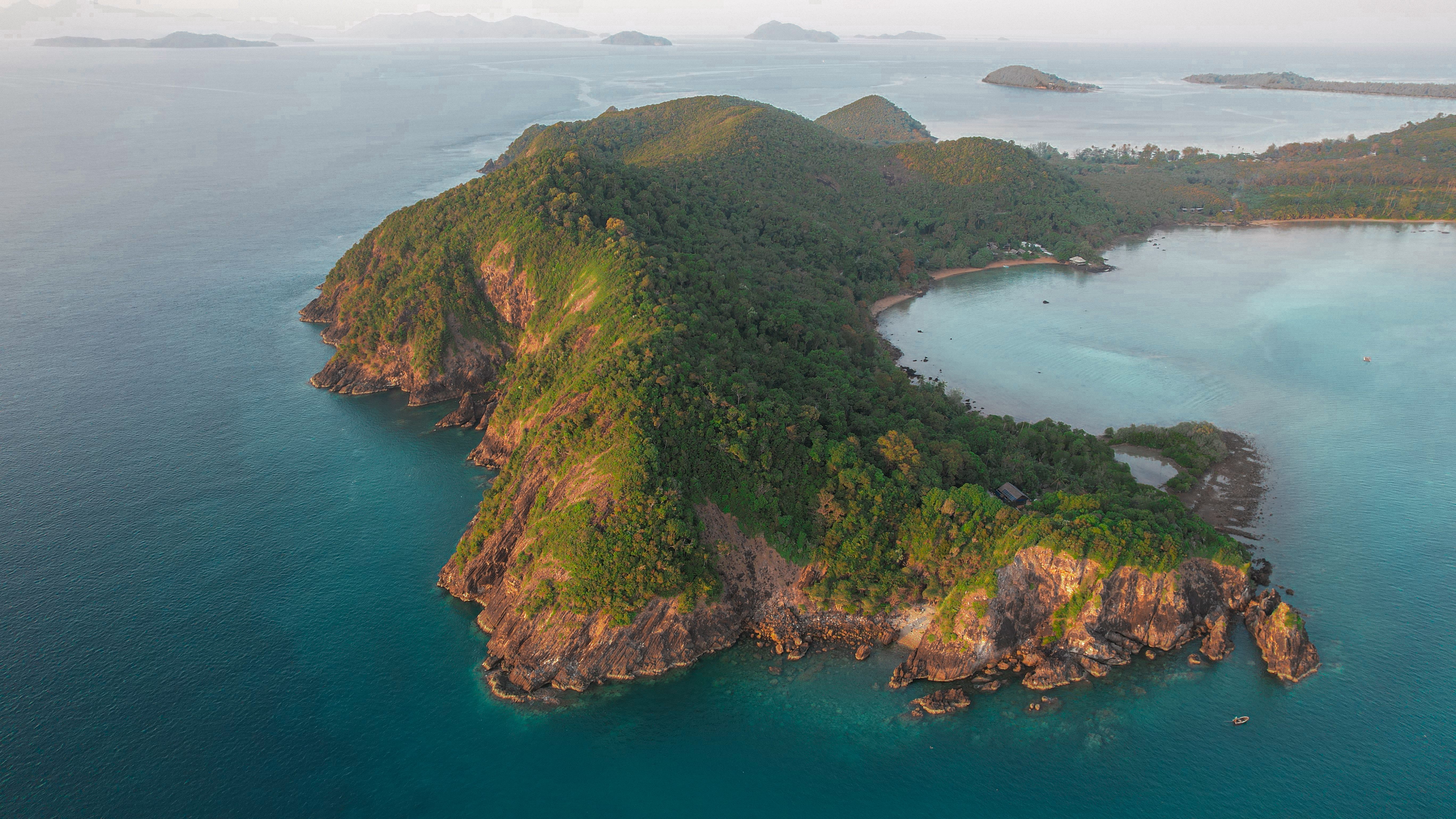 High Angle View of an Island and Sea · Free Stock Photo