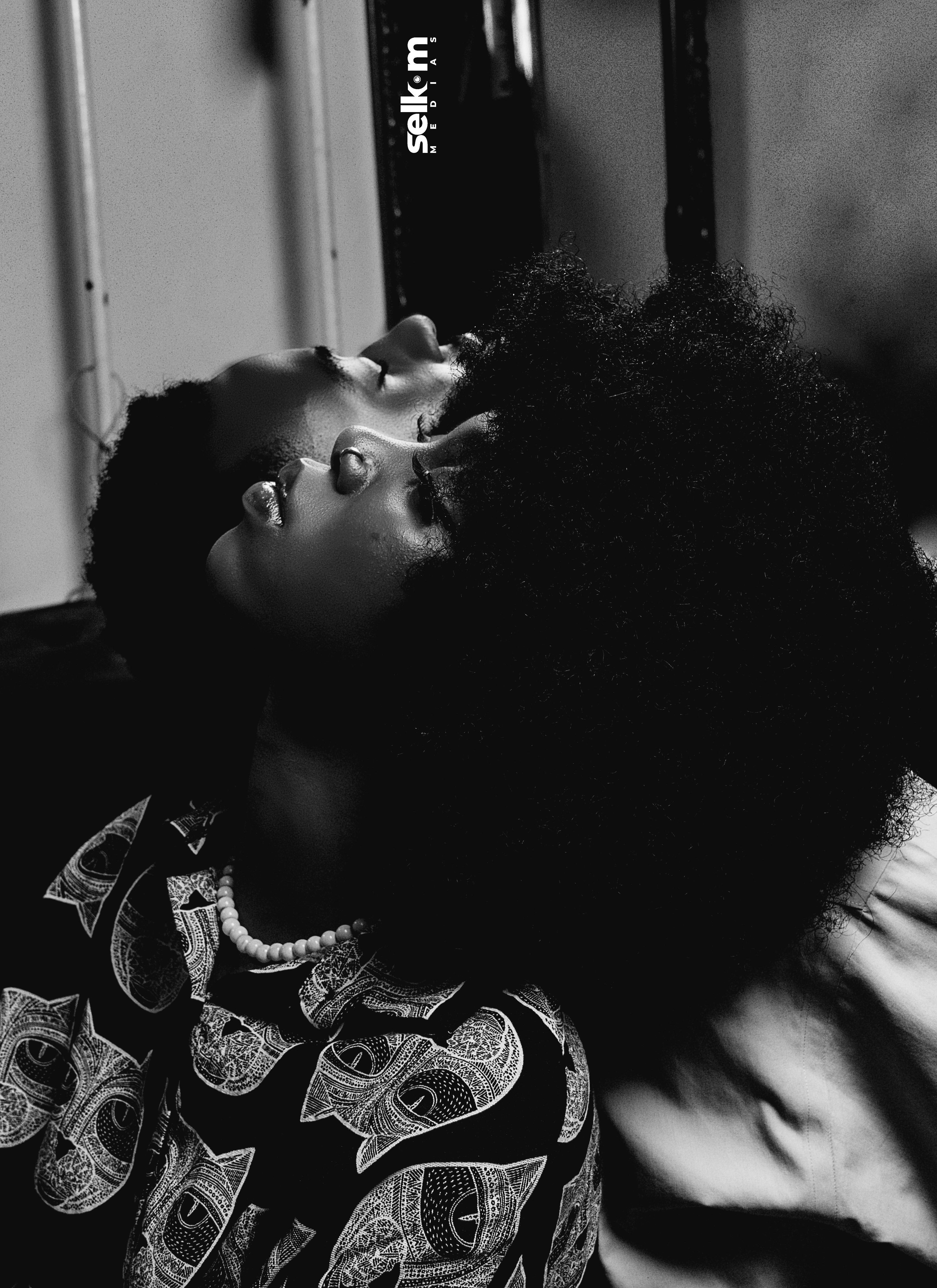 Models With Afro Photos, Download The BEST Free Models With Afro Stock ...