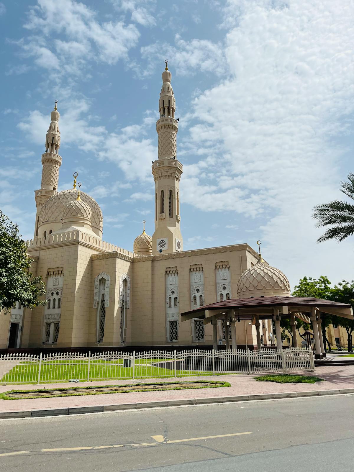 Jumeirah Mosque Photos, Download The BEST Free Jumeirah Mosque Stock ...