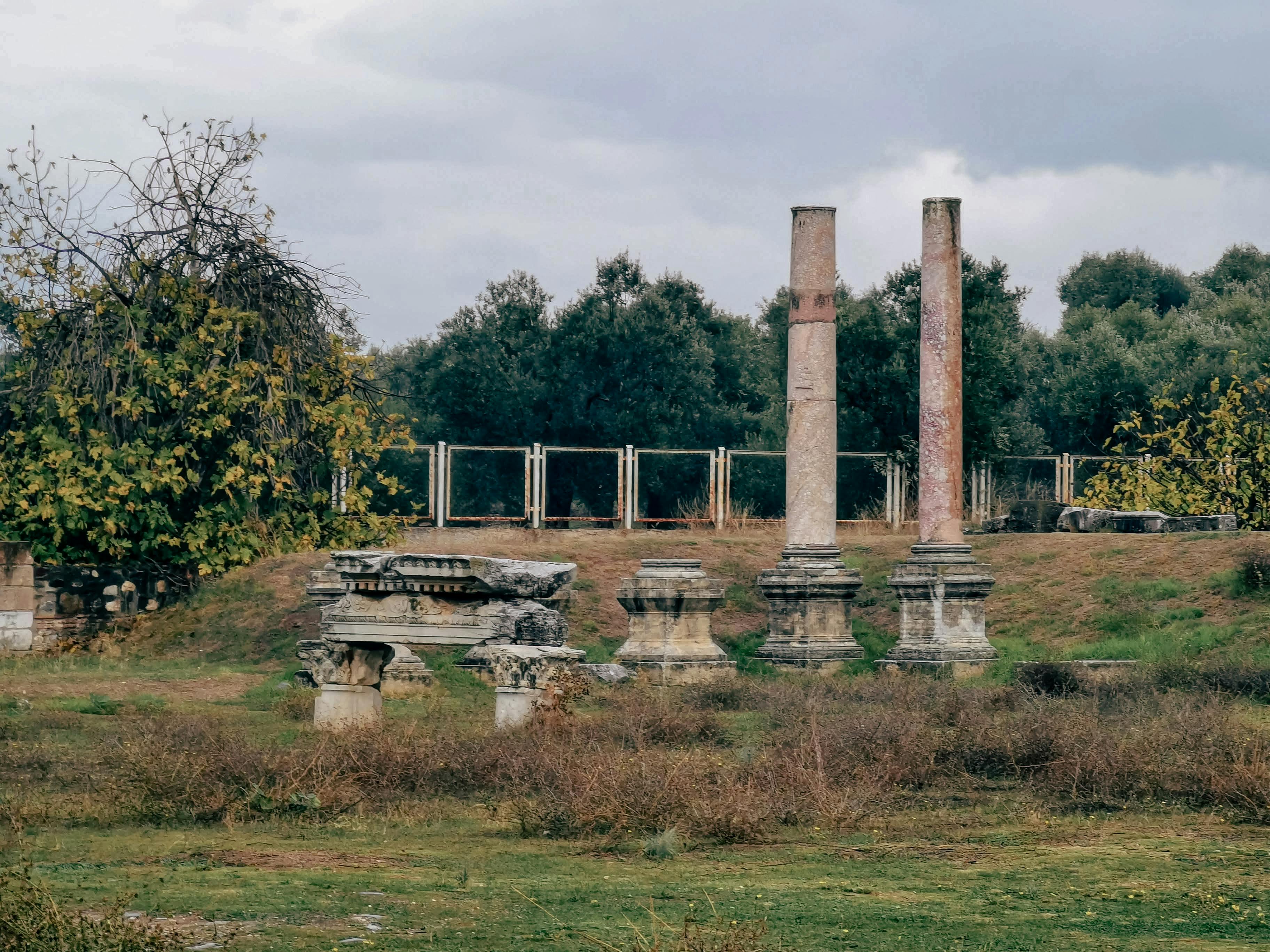 Destroyed Ancient Ruins · Free Stock Photo