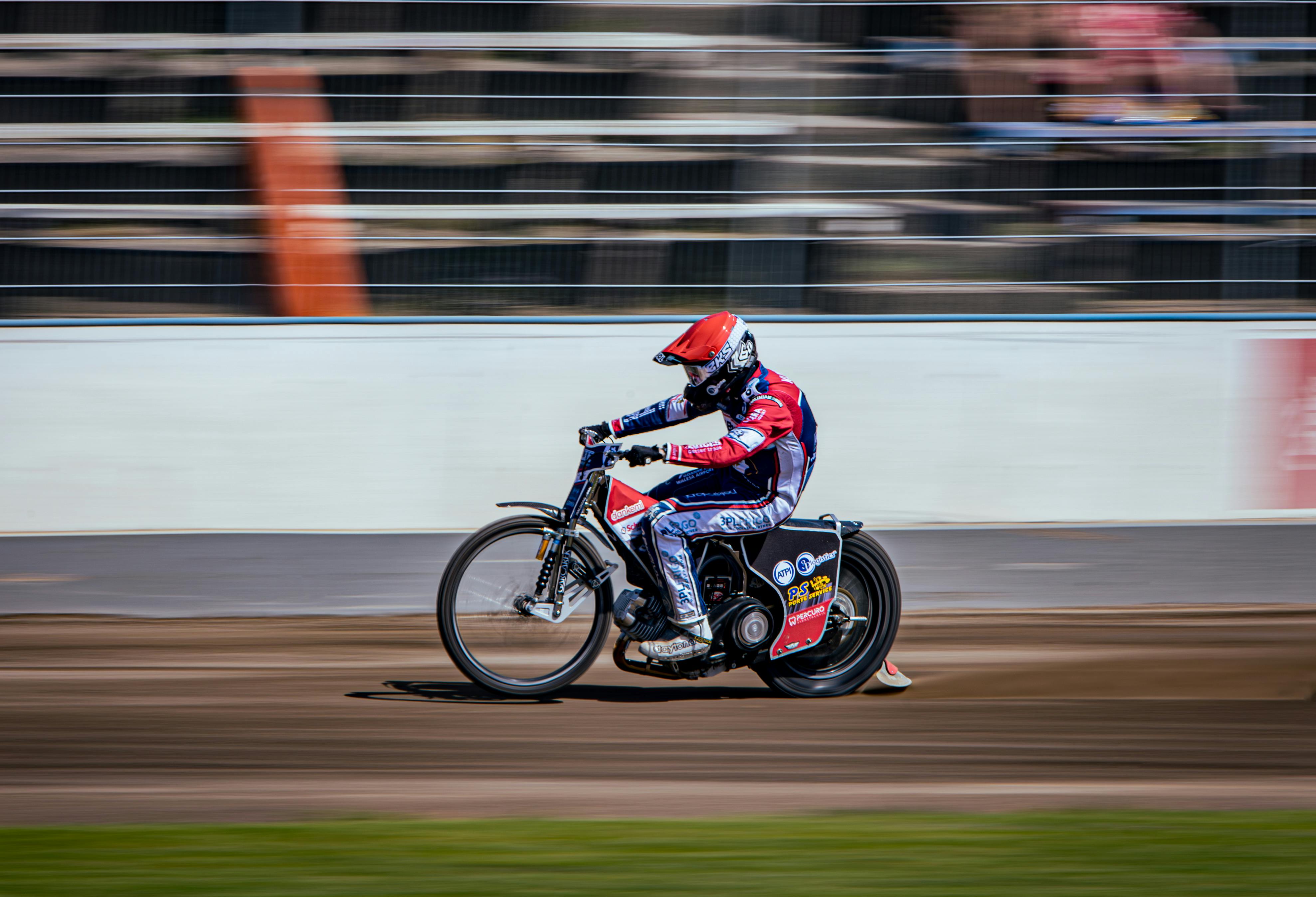 Racer Riding Motor Cycle Photos, Download The BEST Free Racer Riding ...