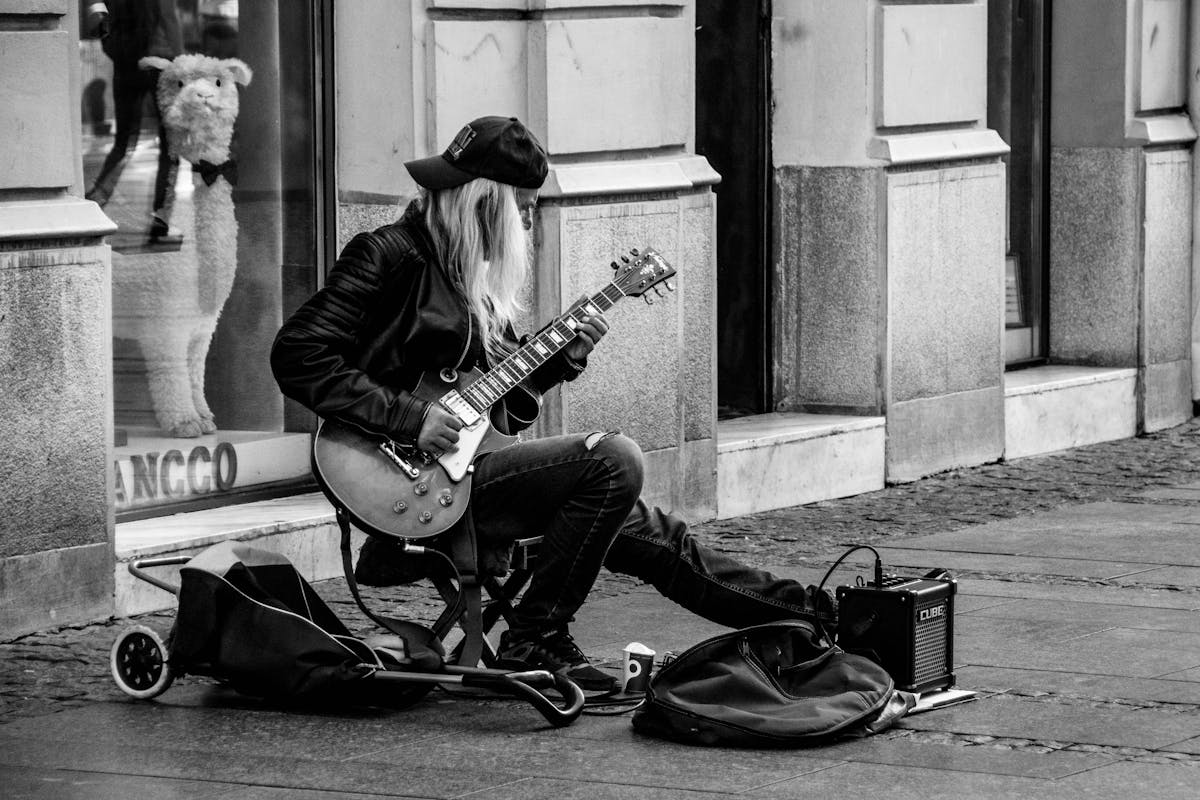 Street Musician Photos, Download The BEST Free Street Musician Stock ...