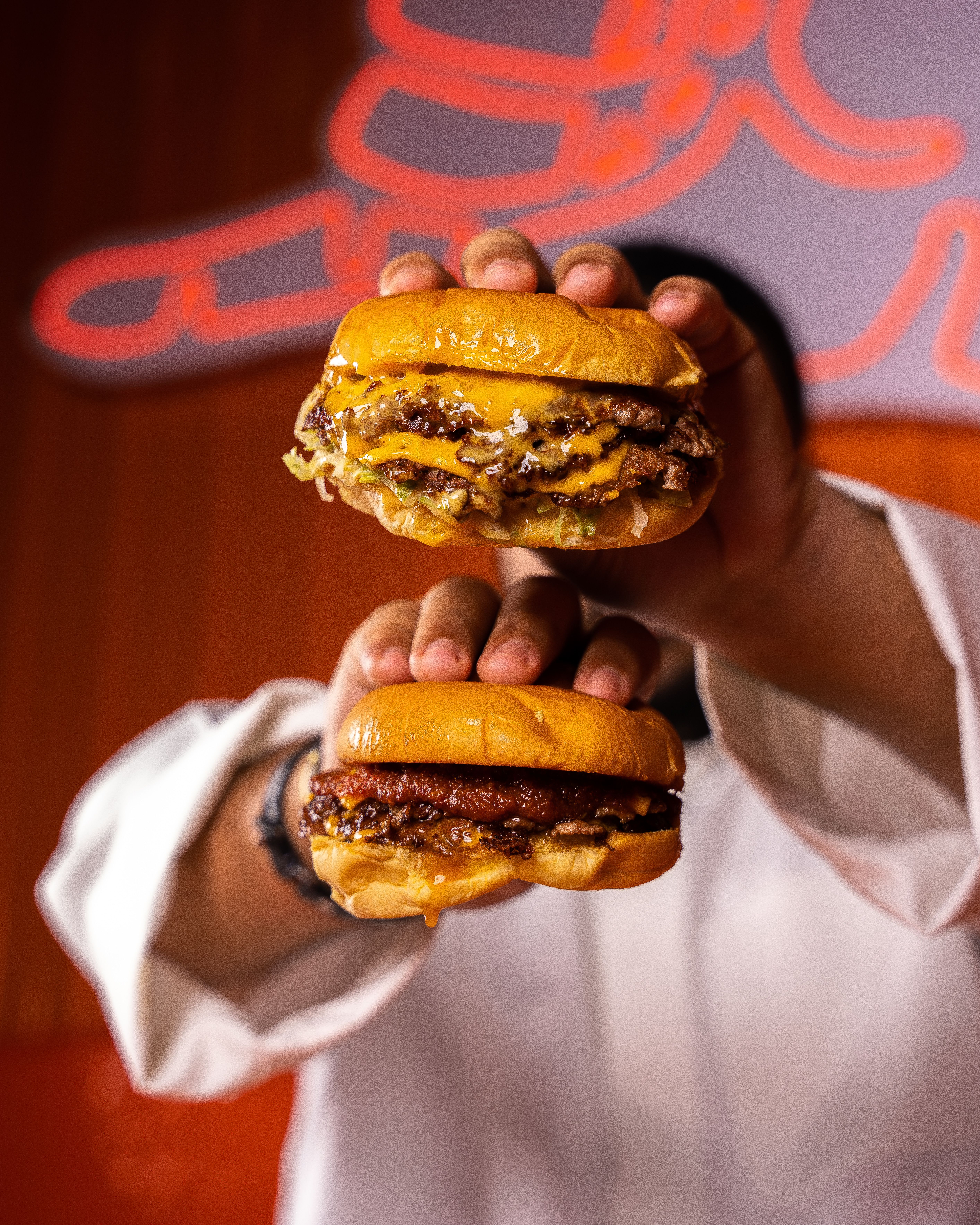 Hands Gripping A Burger Photos, Download The BEST Free Hands Gripping A ...