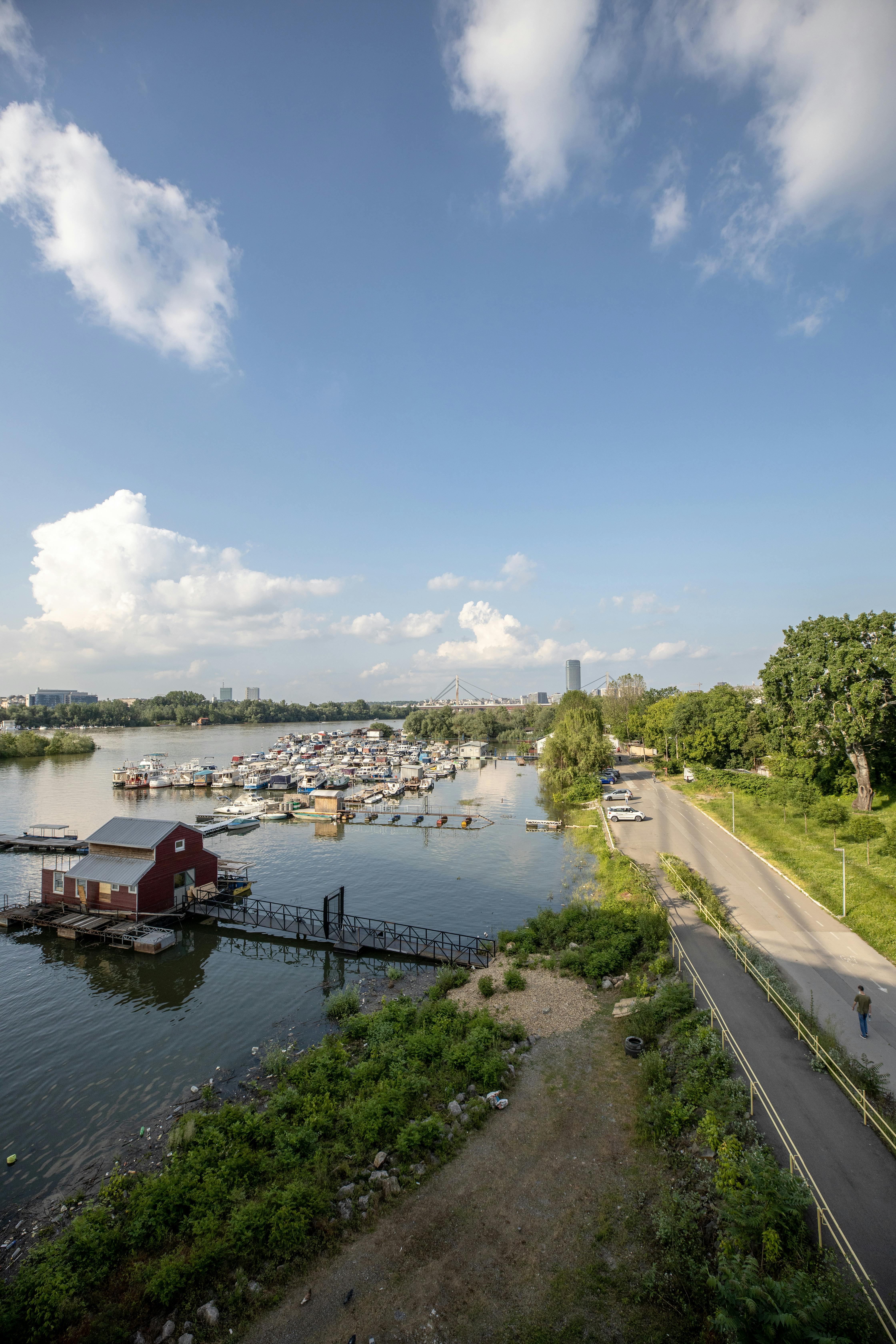 Sky over a Riverside Boathouse and Marina in Belgrade · Free Stock Photo