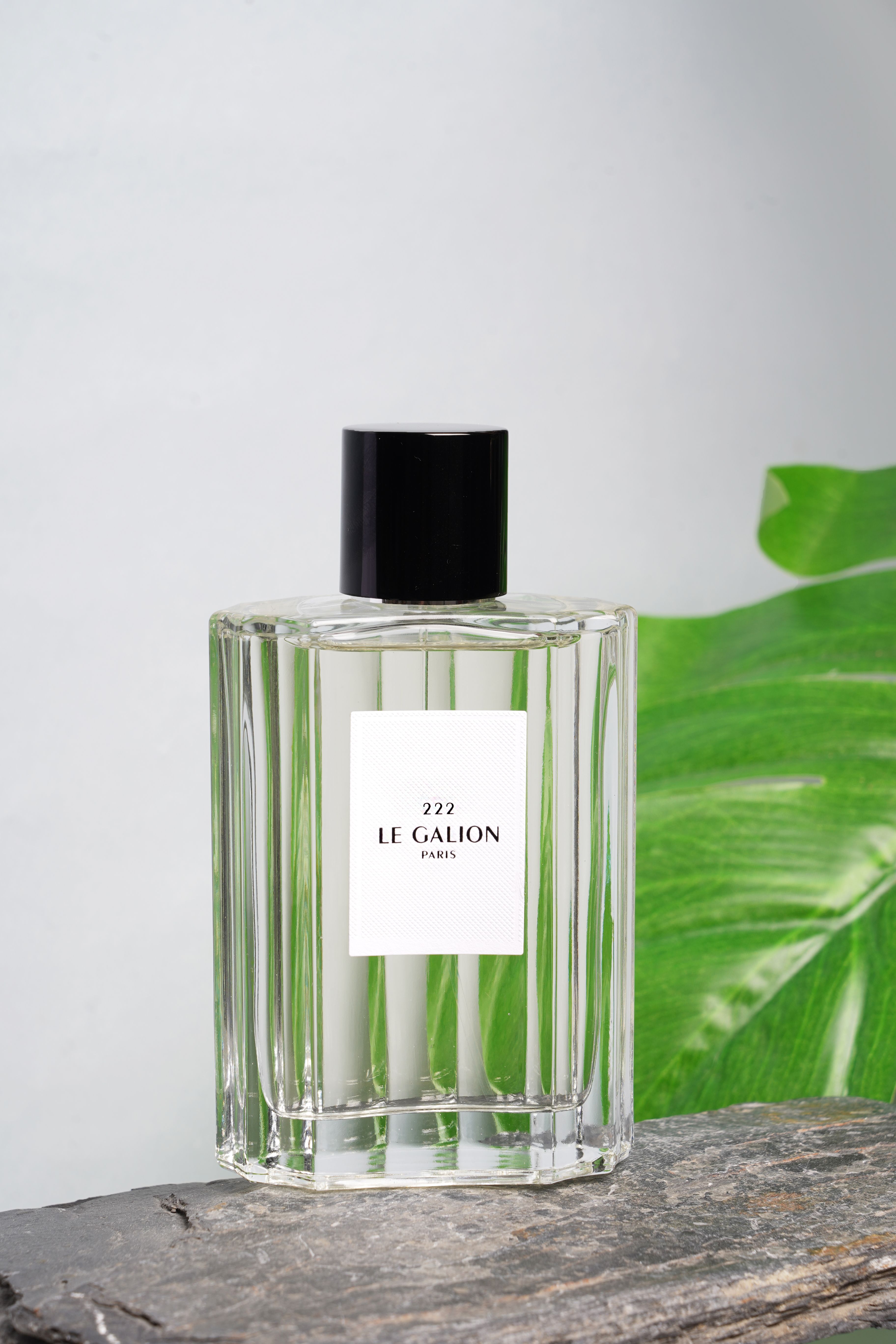 Vial of Perfume · Free Stock Photo