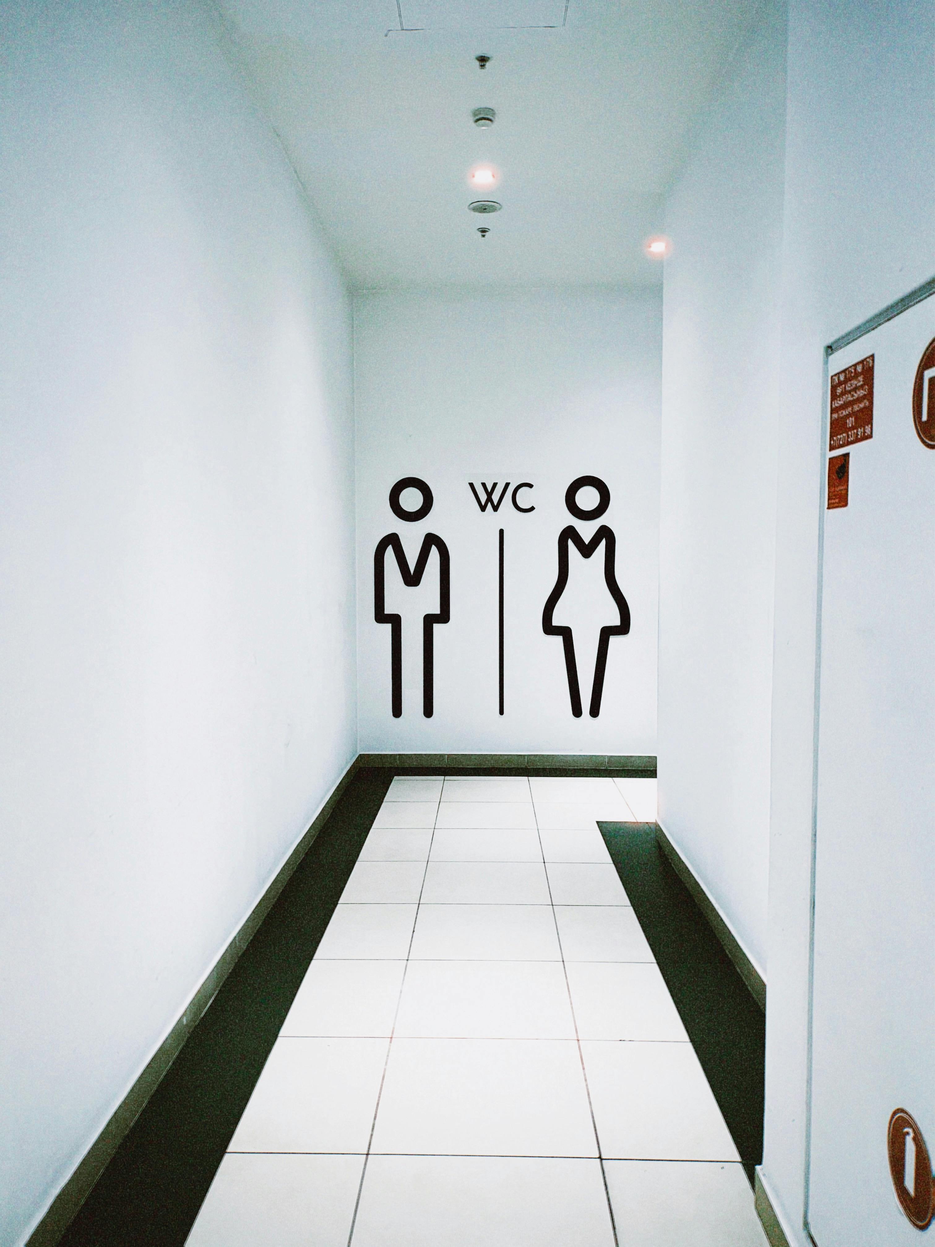 Corridor and Restroom Signs · Free Stock Photo