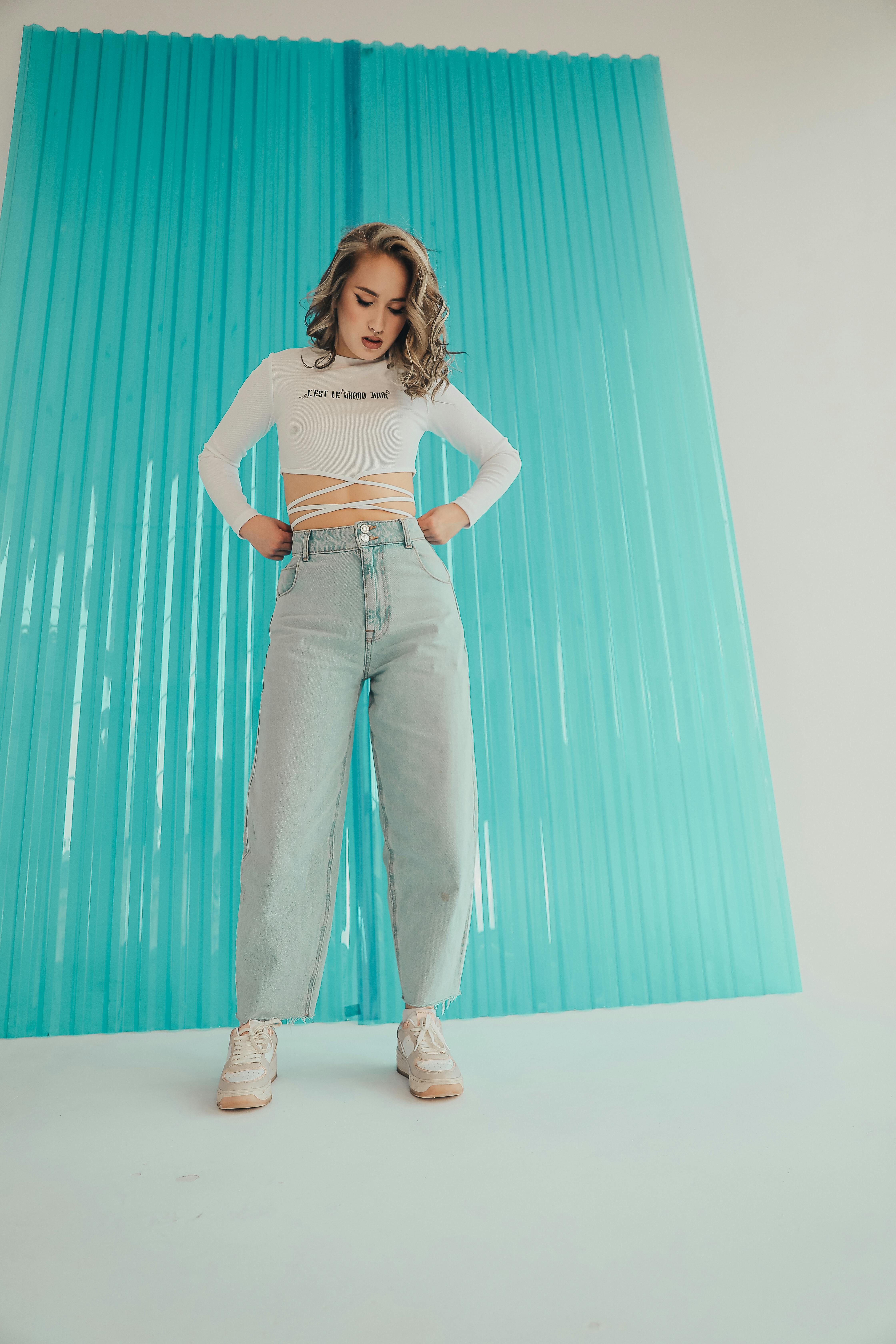 Woman in Jeans · Free Stock Photo