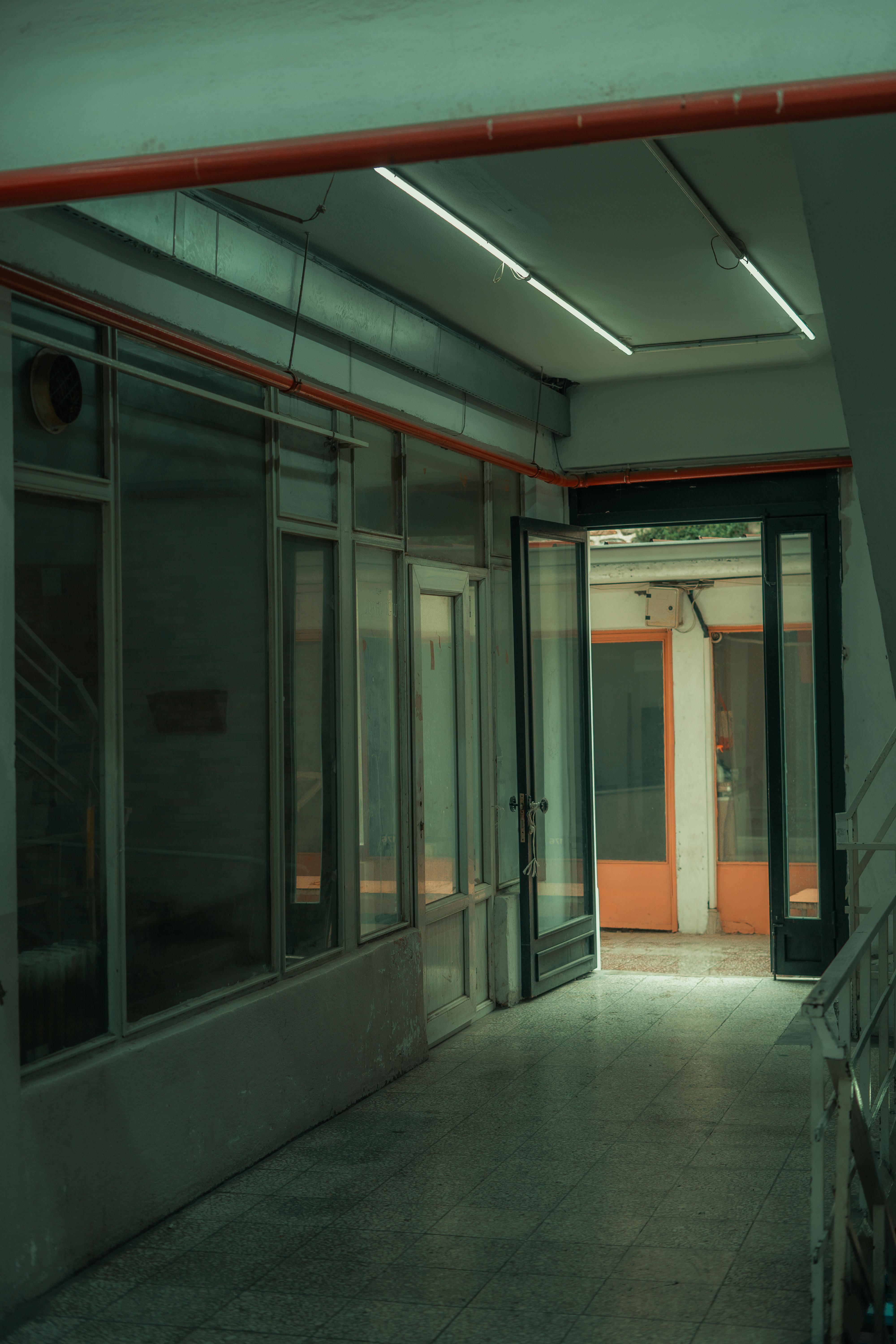 Empty Room with Chandelier · Free Stock Photo