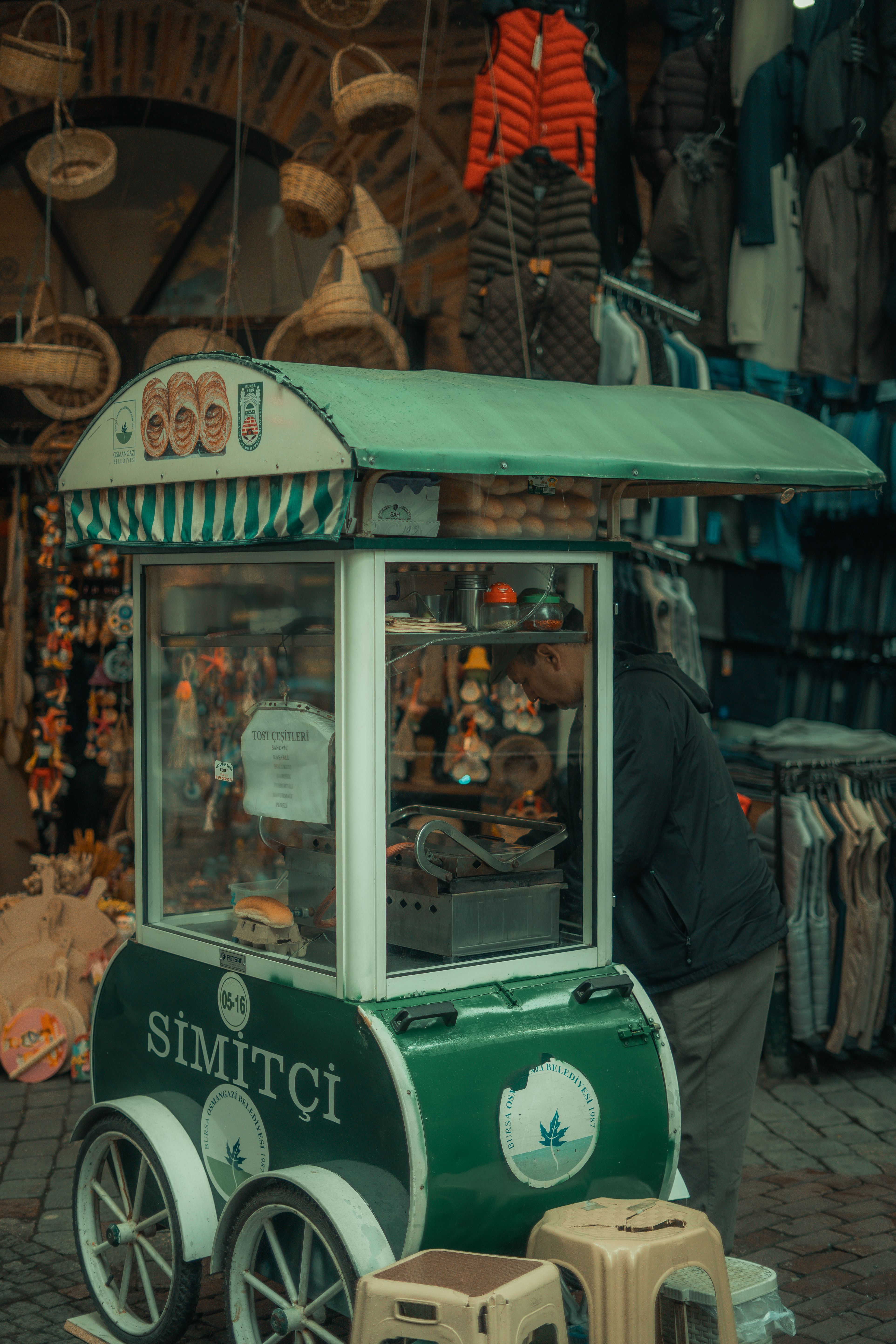 A Market Shed on a Street · Free Stock Photo