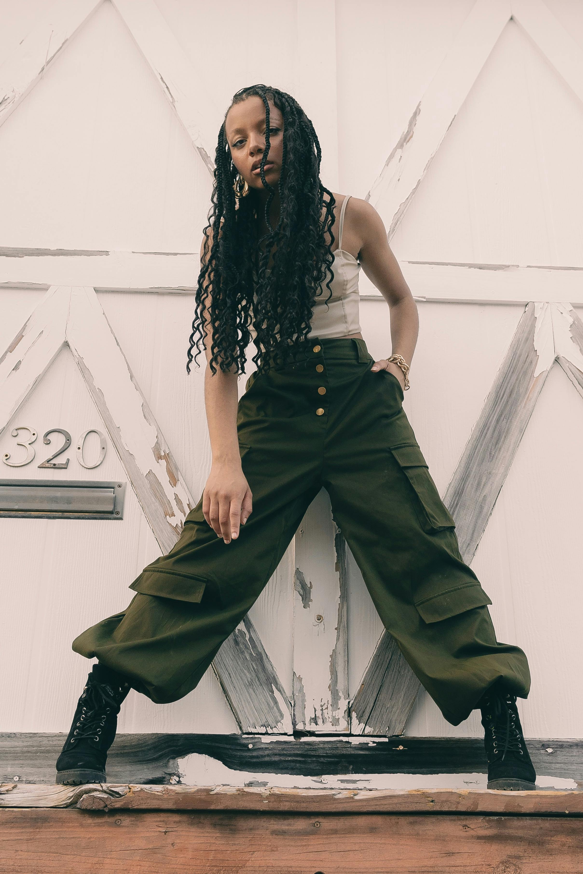 Model In Street Photos, Download The BEST Free Model In Street Stock ...