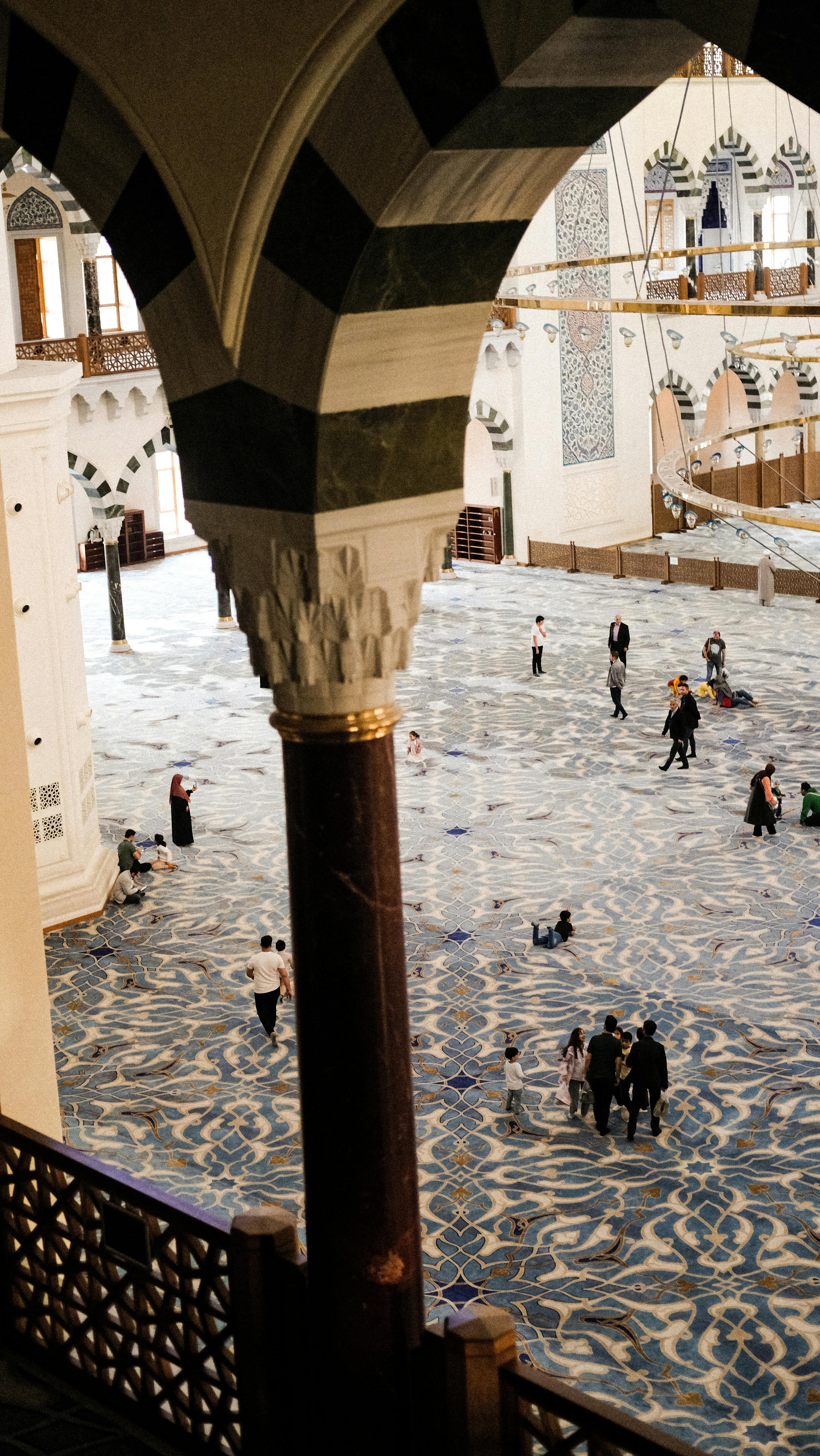 People in Mosque · Free Stock Photo