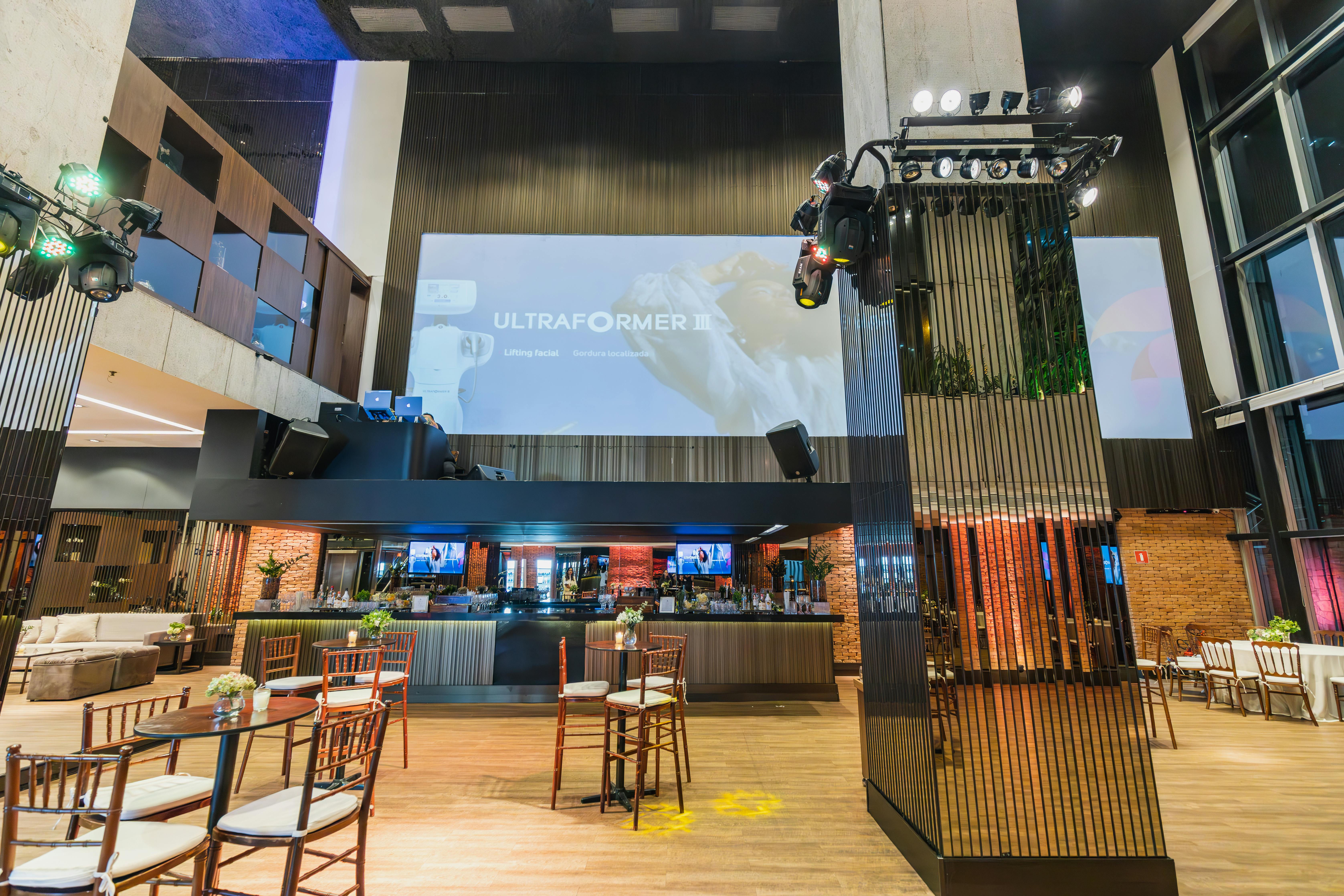 Interior of Restaurant Hall · Free Stock Photo