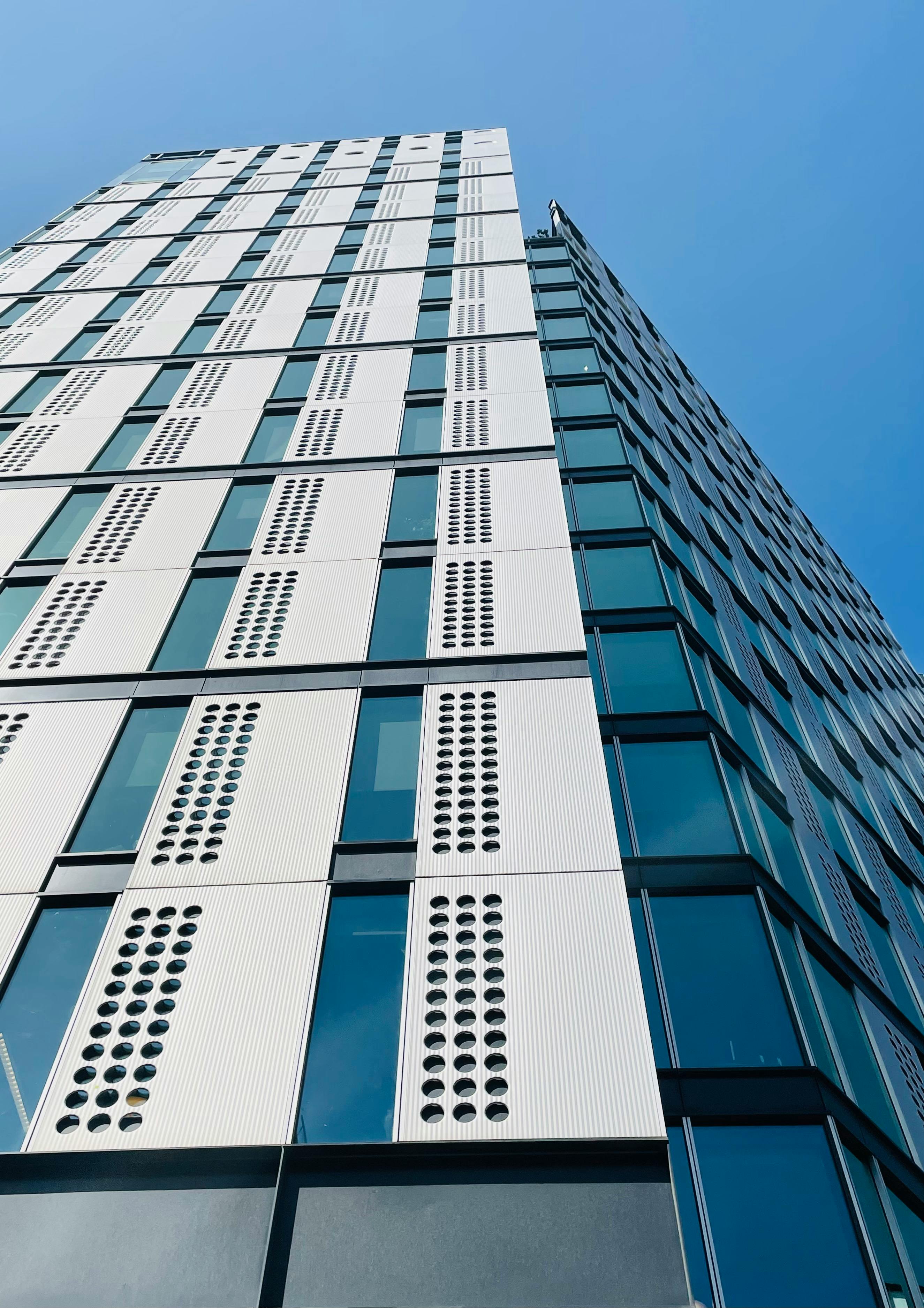 White Concrete Building · Free Stock Photo