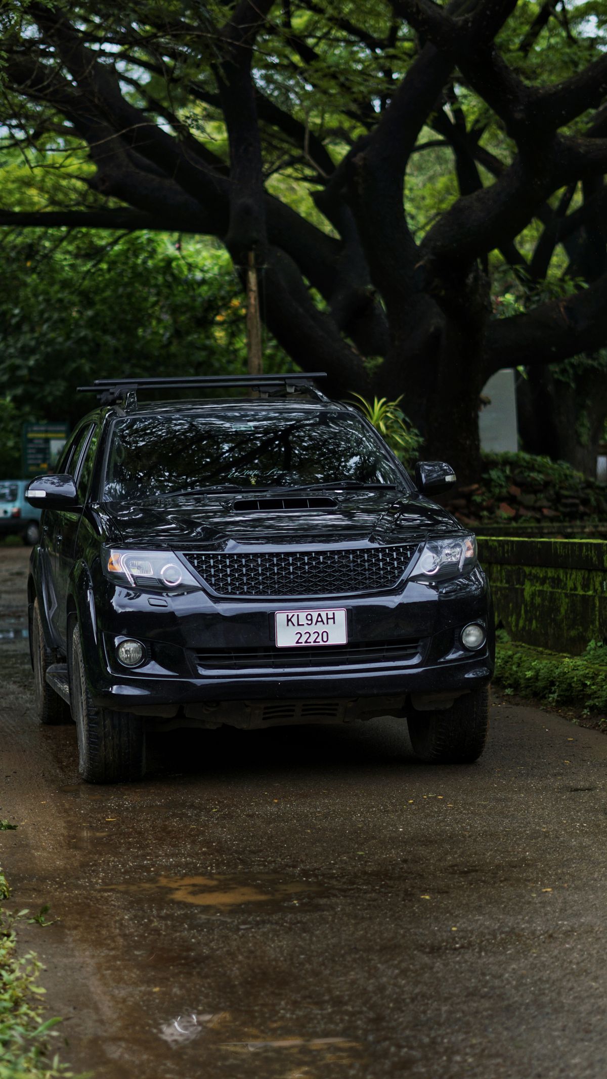 Black Fortuner Car 4k Wallpaper Photos, Download The BEST Free Black ...