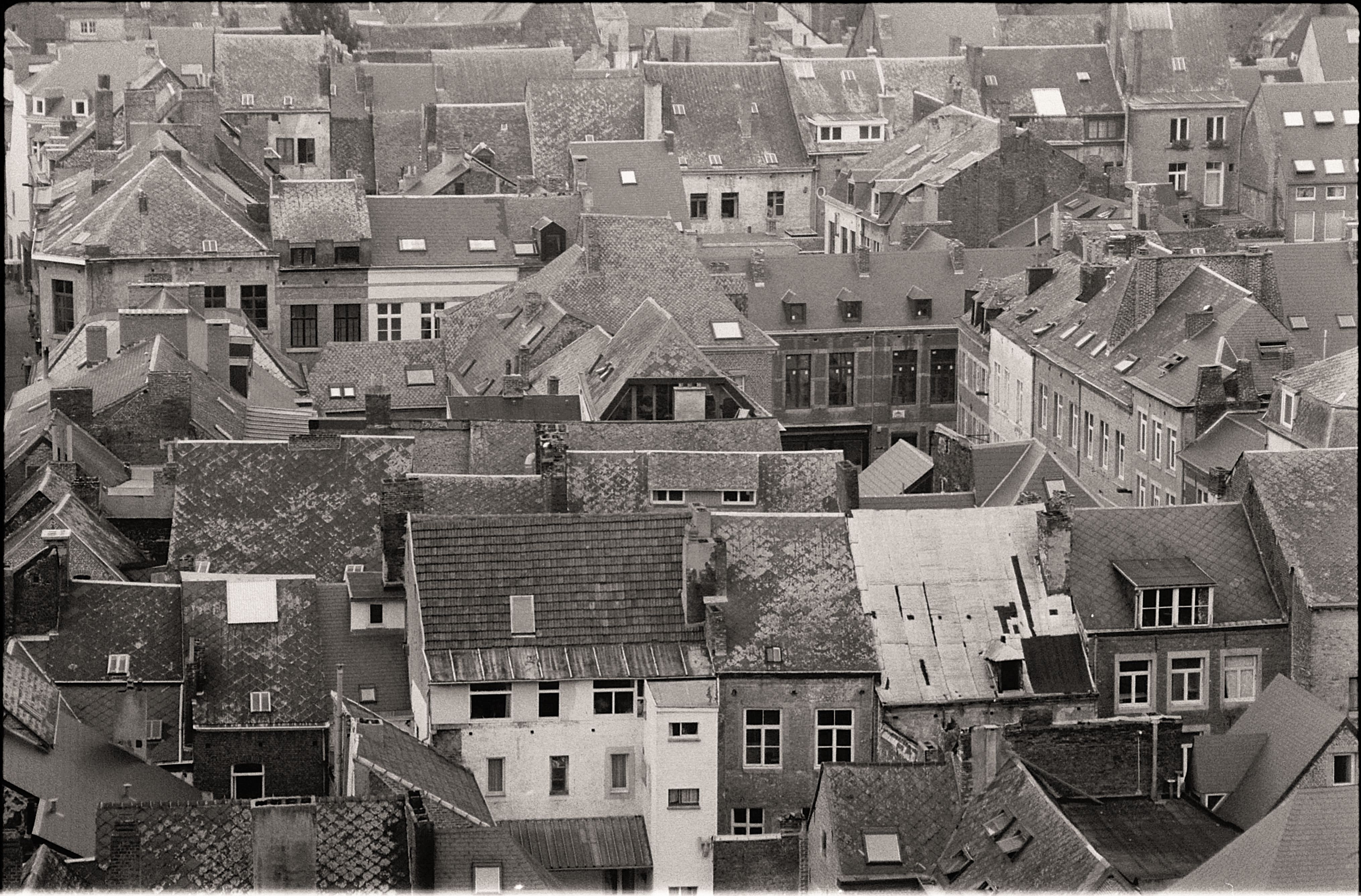 Rooftop Clun House Photos, Download The BEST Free Rooftop Clun House ...
