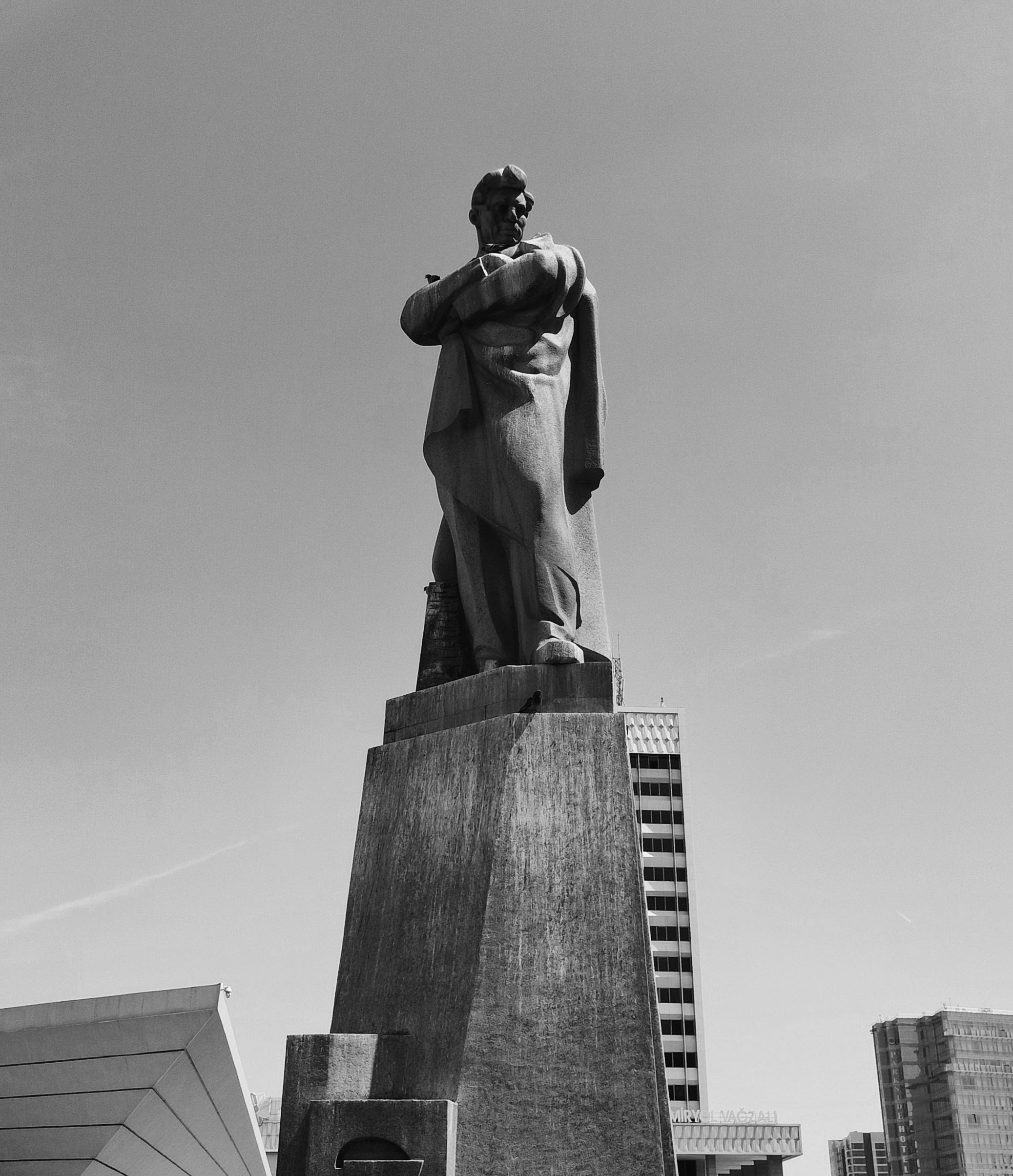 Soekarno Statue Photos, Download The BEST Free Soekarno Statue Stock ...