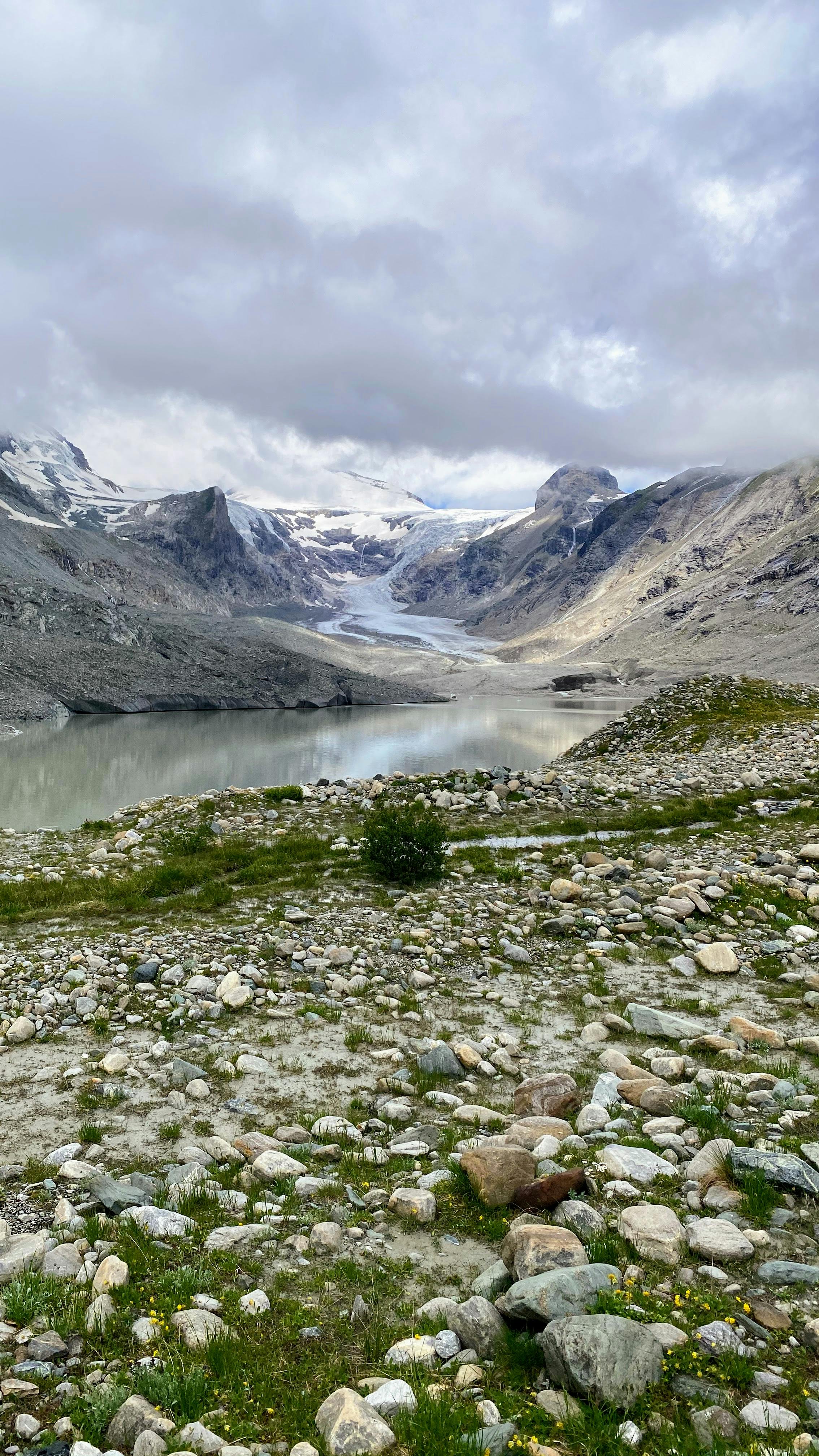 Uncanny Valley Photos, Download The BEST Free Uncanny Valley Stock ...